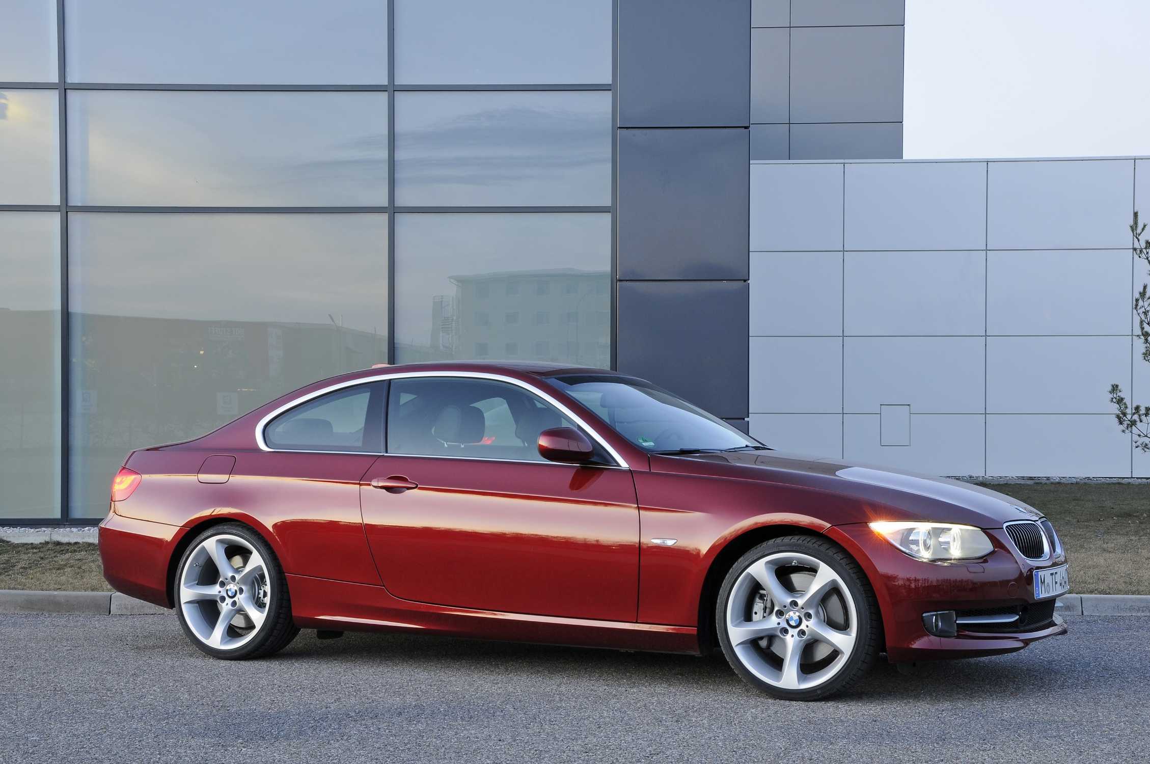 The new BMW 3 Series Coupe (03/2010)