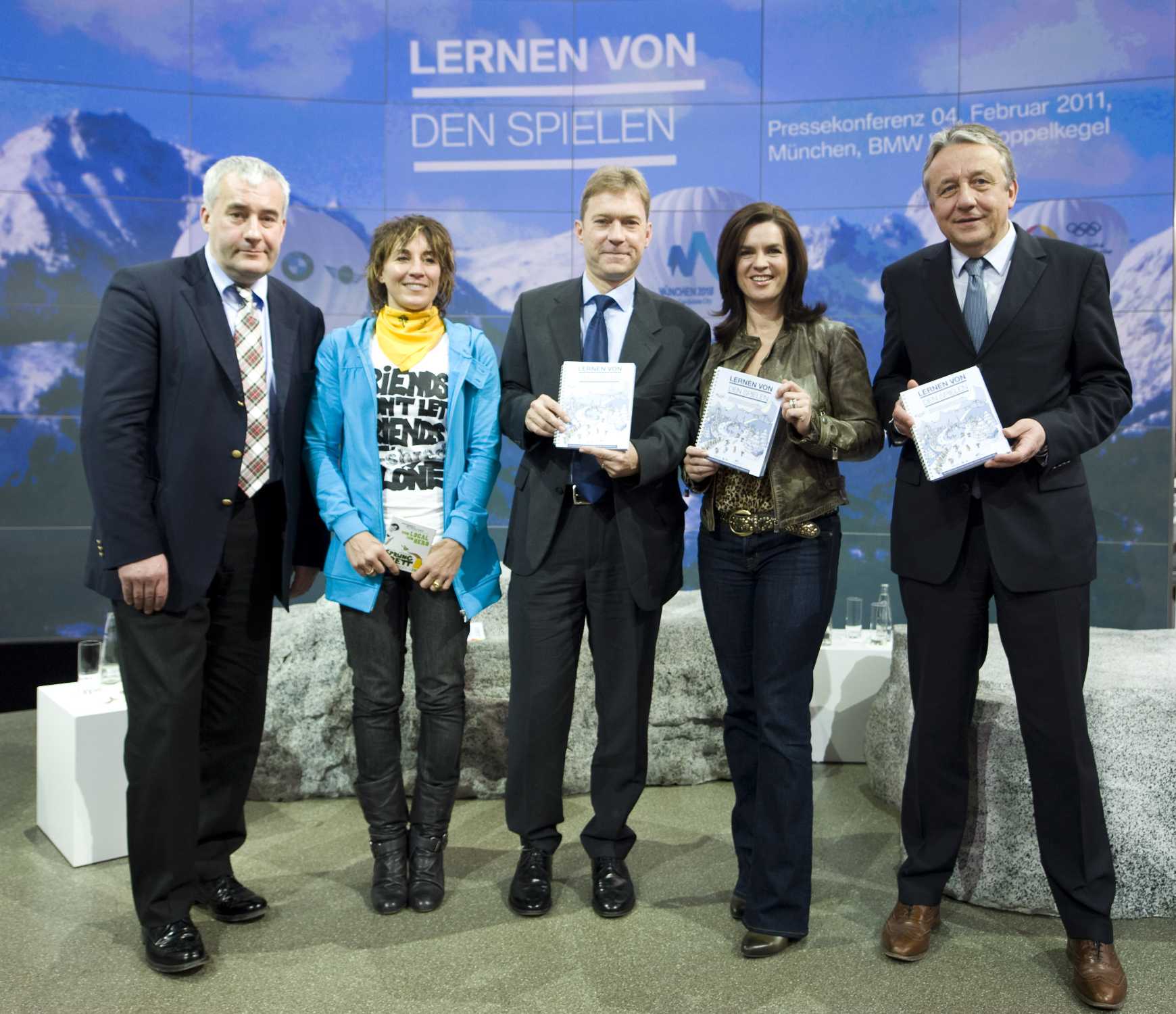 Dr. Ludwig Spaenle, bayrischer Staatsminister für Unterricht und Kultur ...