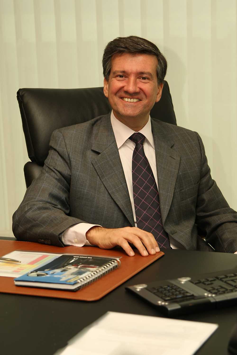 BMW Group Canada announces new President & CEO Eduardo Villaverde (07/2011)