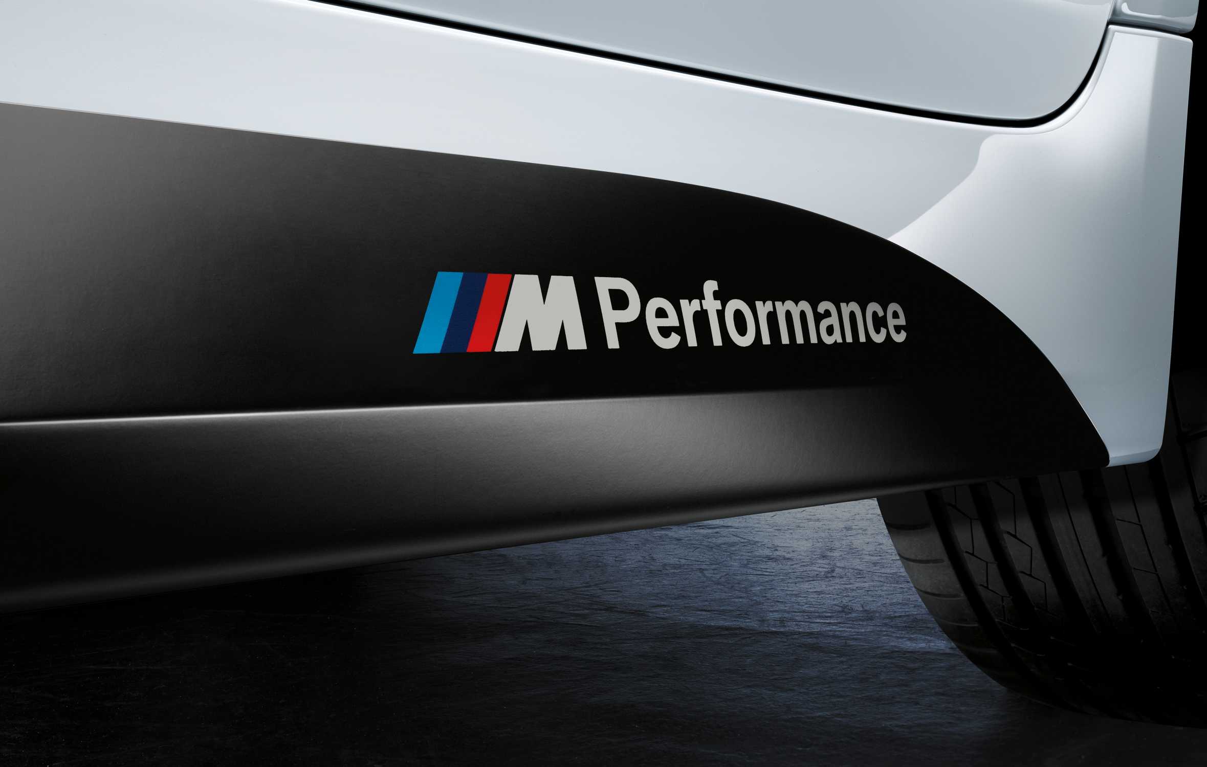 BMW M Performance side skirt left, BMW M Performance badge