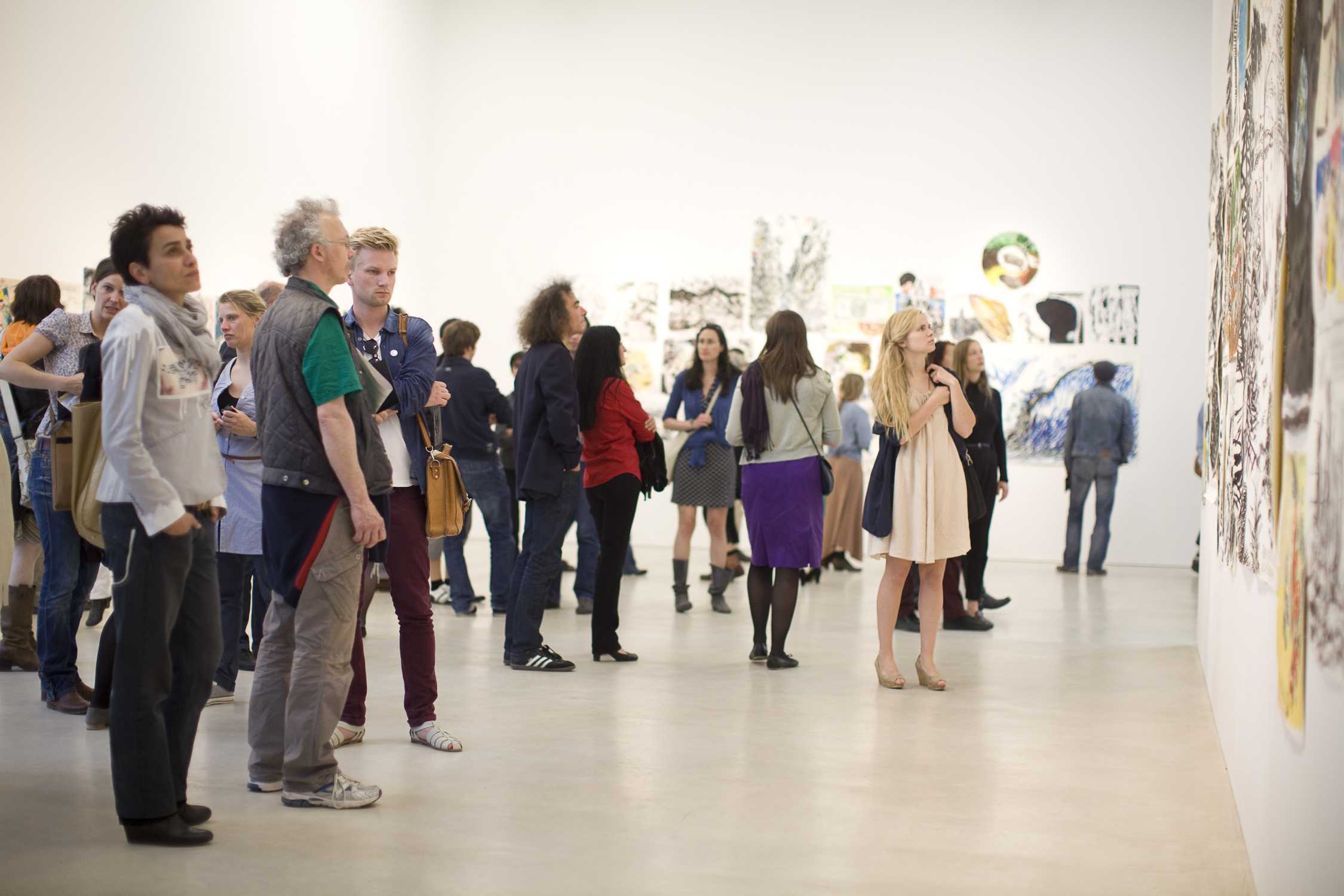 BMW fördert das Gallery Weekend 2012 in Berlin mit einem VIP-Shuttle ...