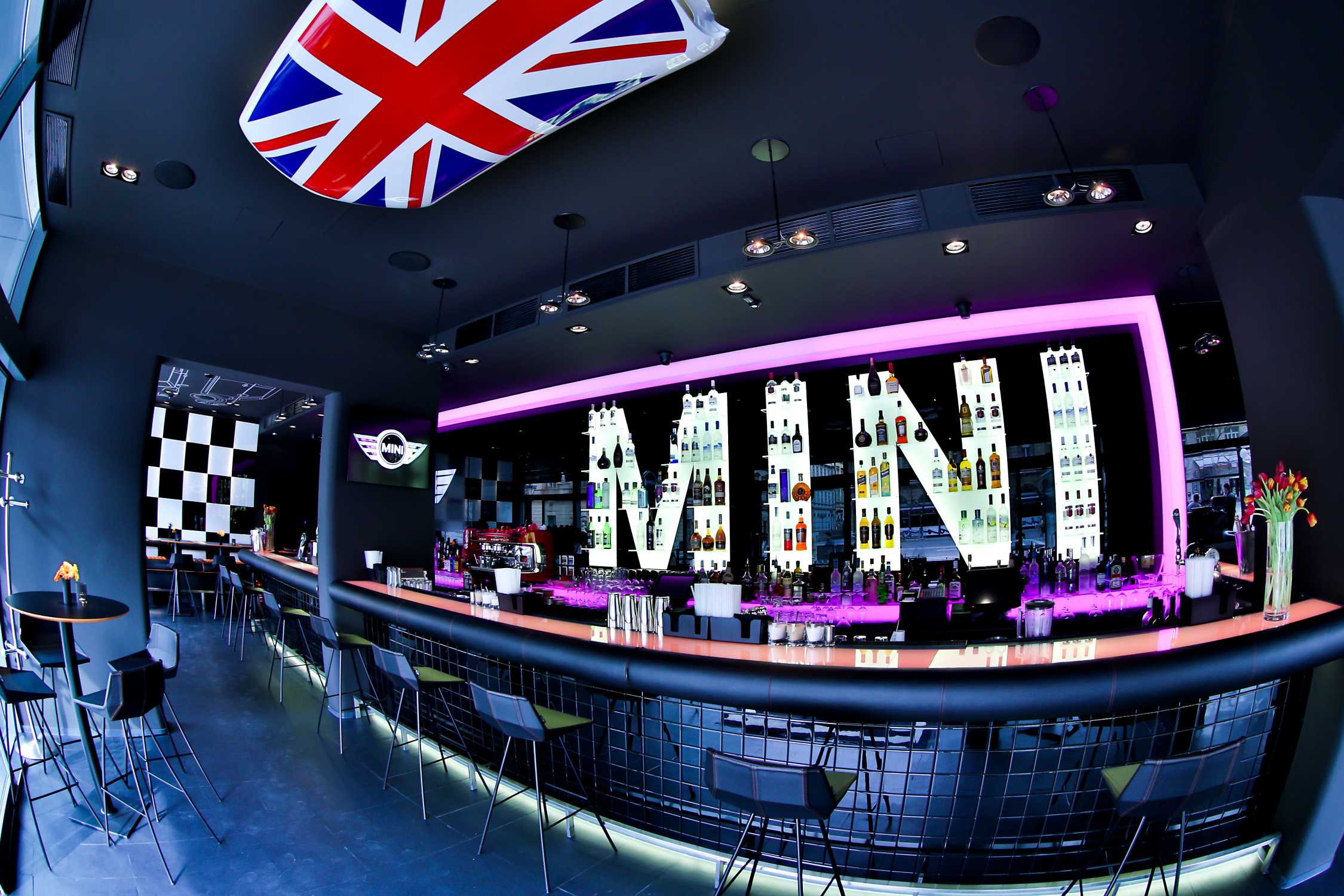 MINI BAR BUDAPEST (04/2014)