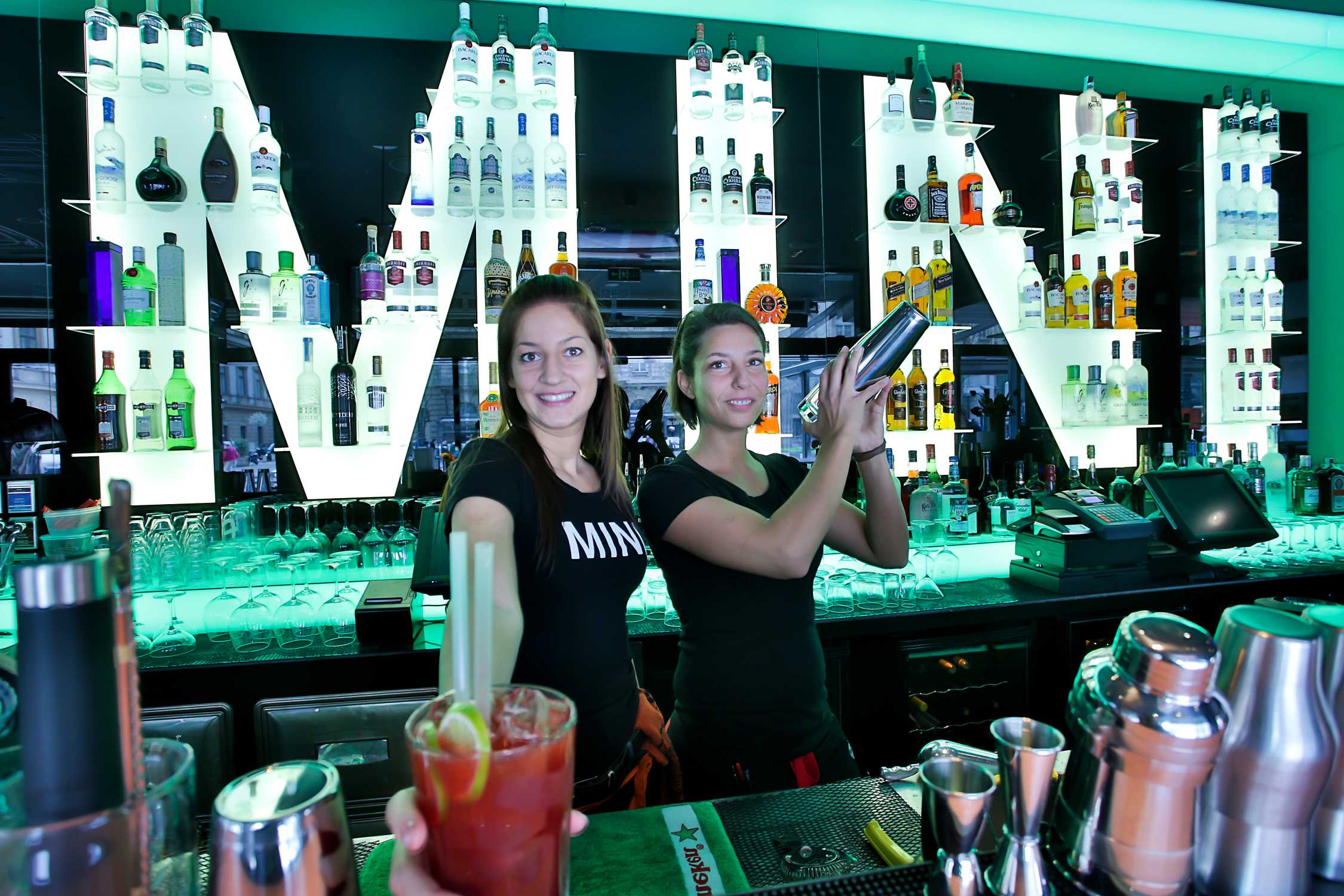 MINI BAR BUDAPEST (04/2014)
