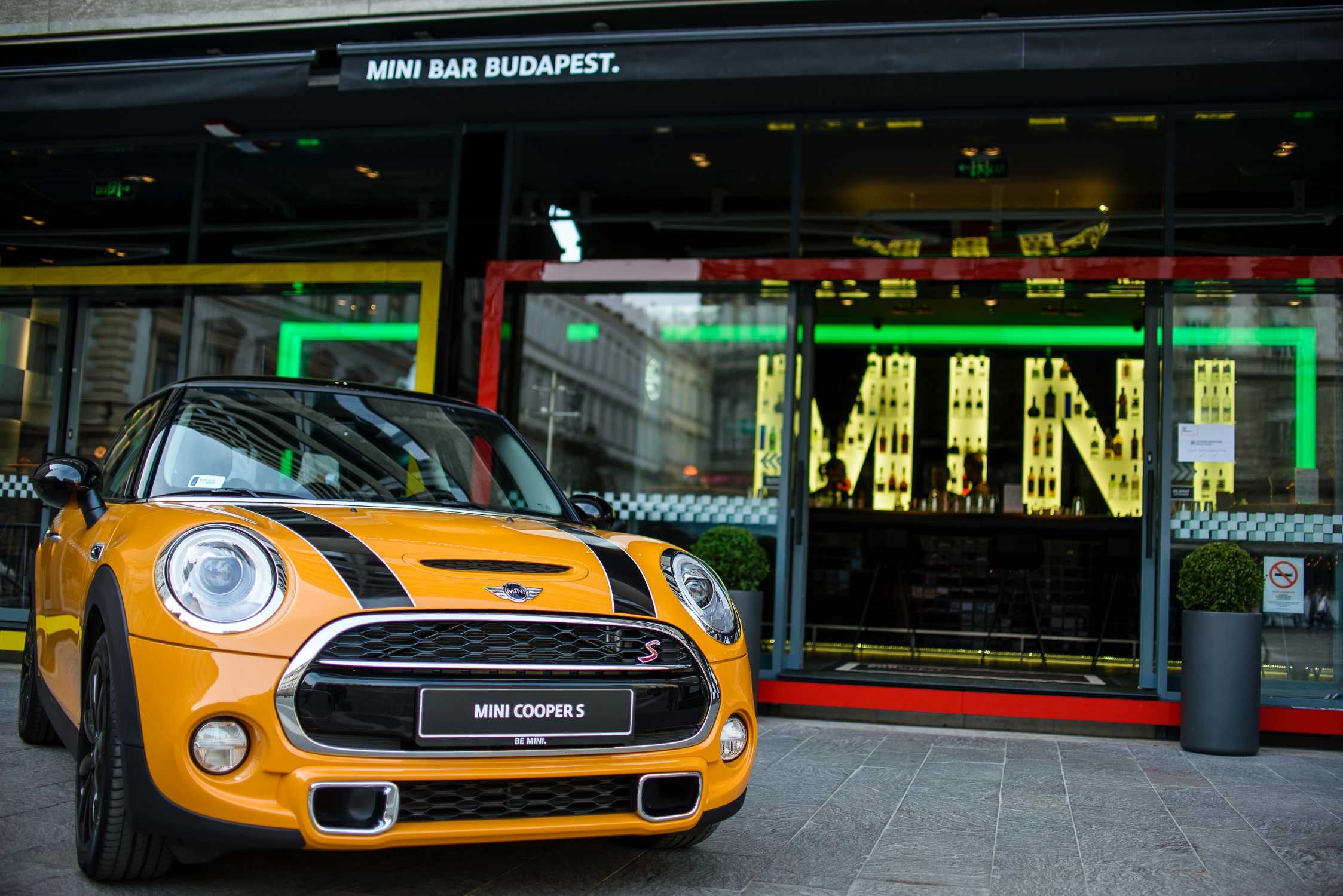 MINI BAR BUDAPEST (04/2014)