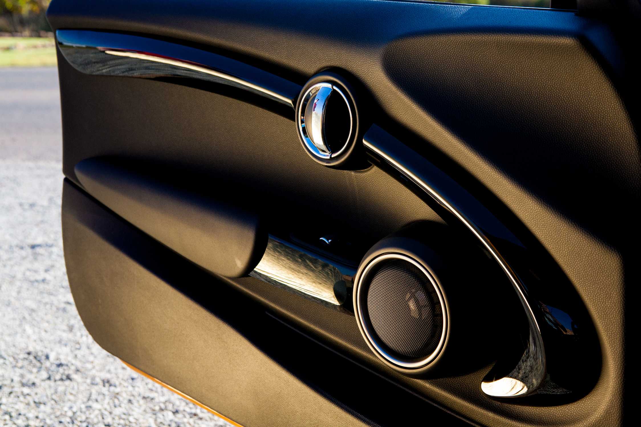 The new MINI Hatch now available in South Africa (05/2014)