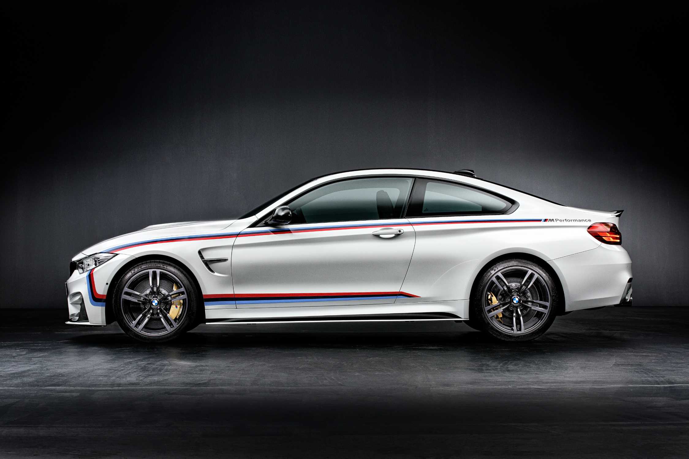 BMW M4 Coupe with M Performance Parts (11/2014).