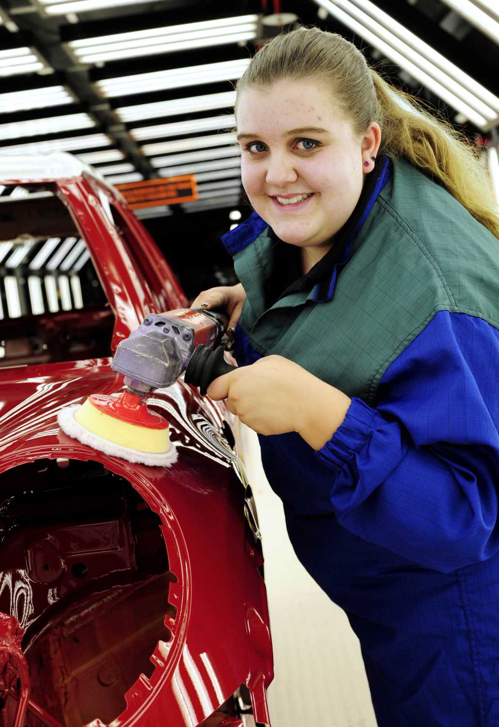 BMW Group seeks 200 new apprentices to join UK manufacturing and ...