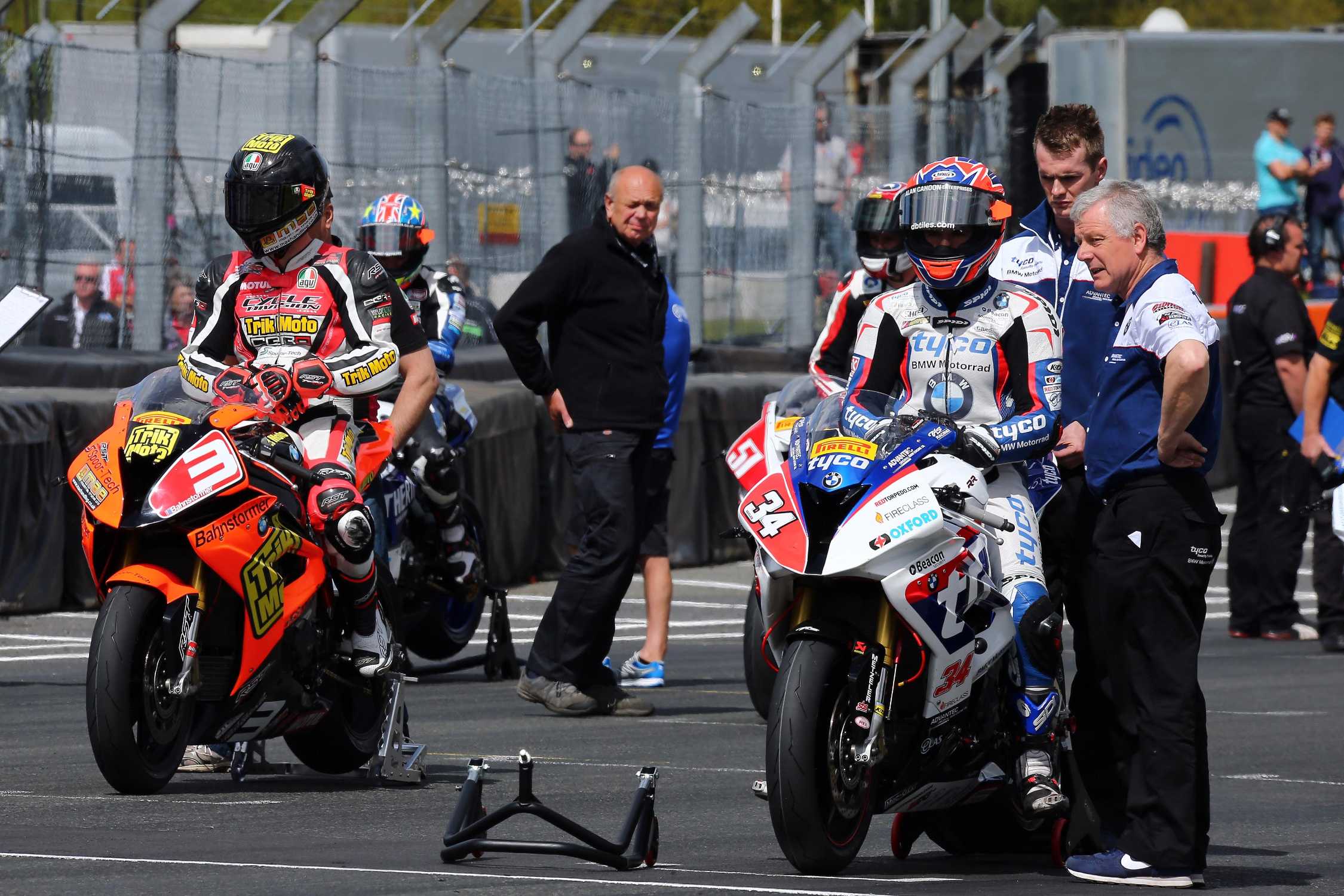 BSB British Superbike Championship, Oulton Park(UK) 04th May 2015. Team ...