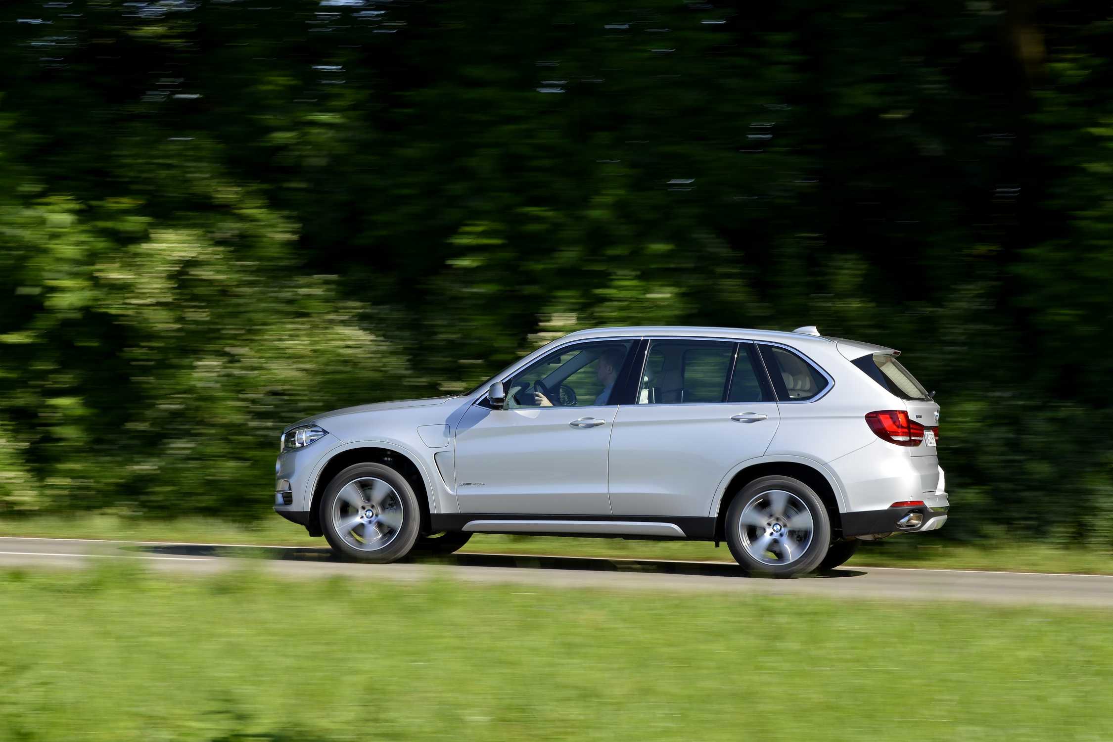 The new BMW X5 with eDrive (06/2015)