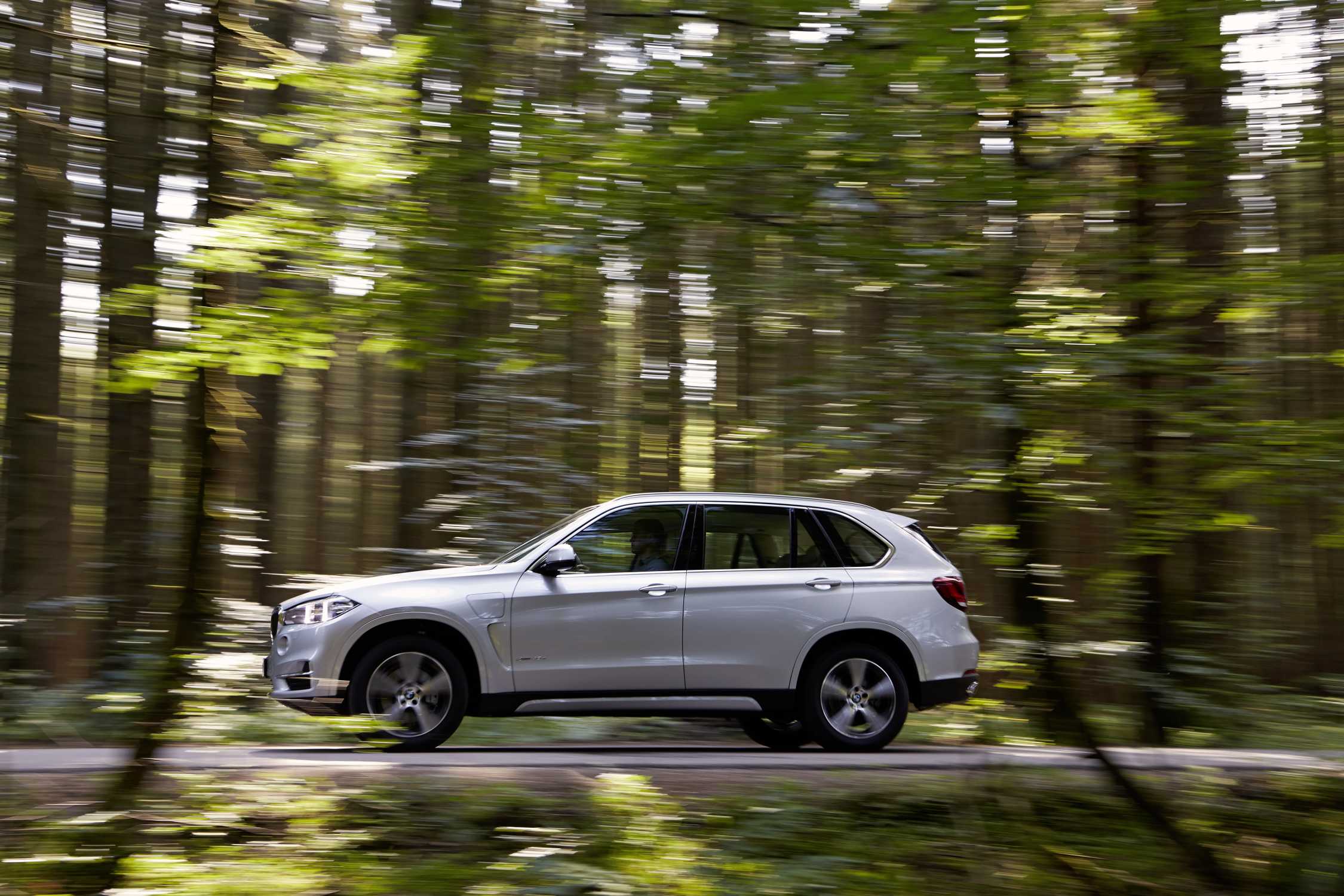 The new BMW X5 with eDrive (06/2015)