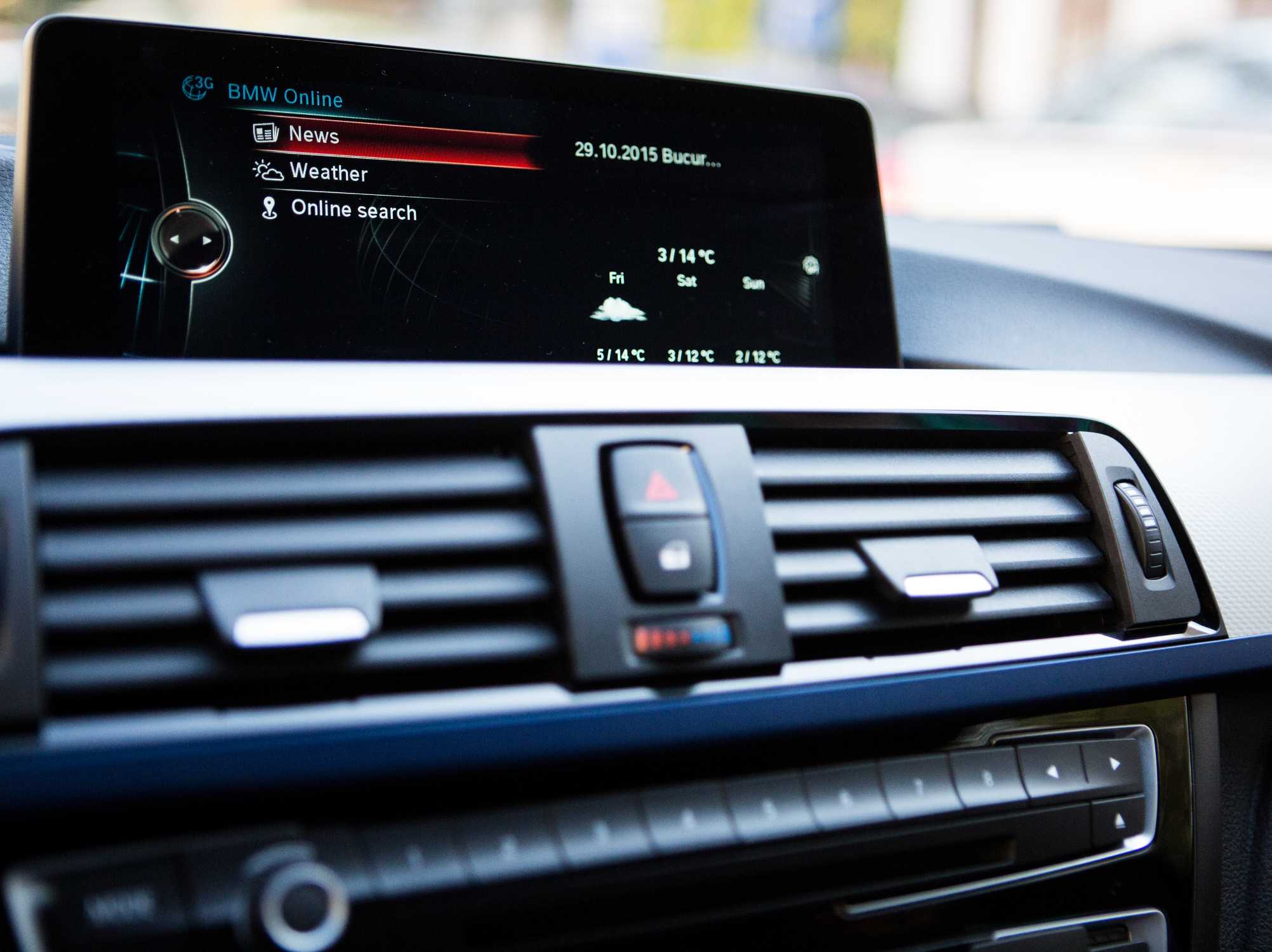 SIM de date integrat standard în automobilele BMW, servicii avansate de ...