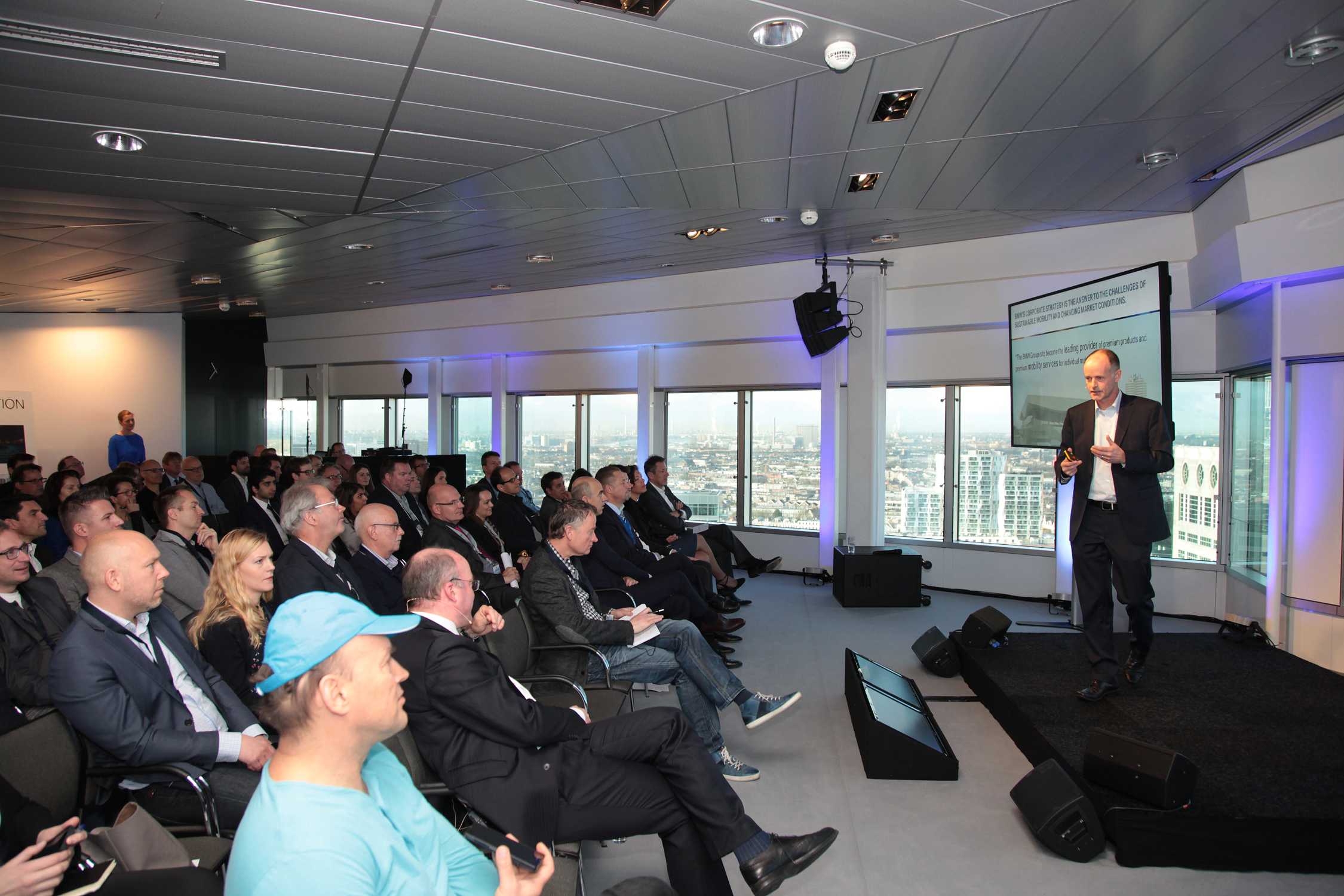 Tony Douglas (12/2015)