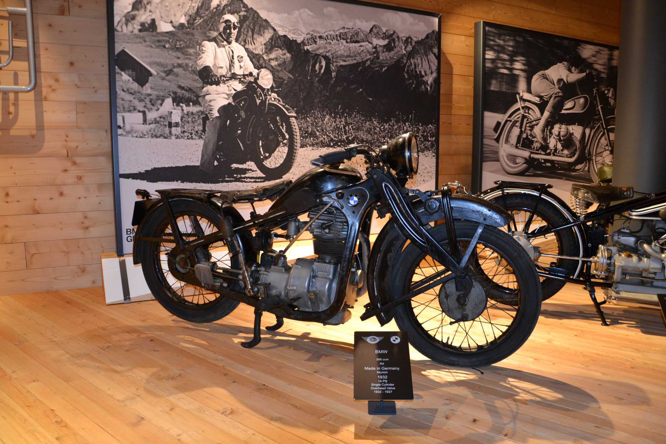 Top Mountain Motorcycle Museum at the "Hochalpenstraße Timmelsjoch ...