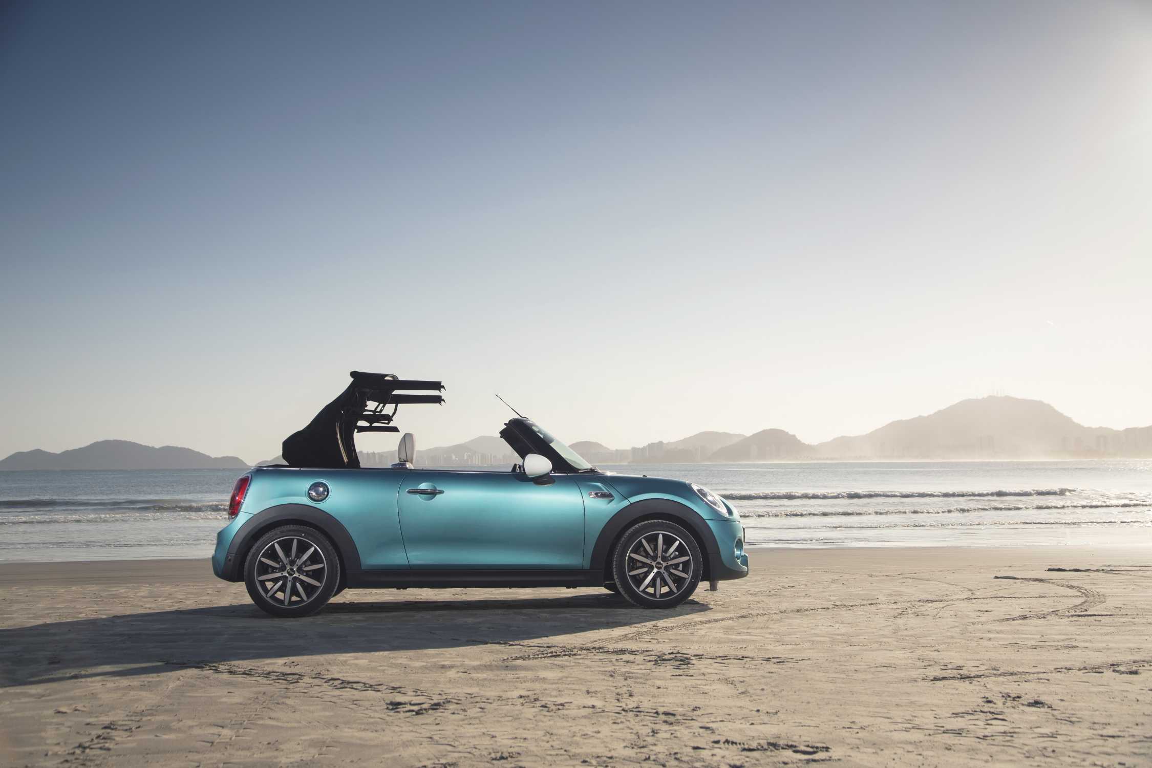 New MINI Cabrio. (08/2016)