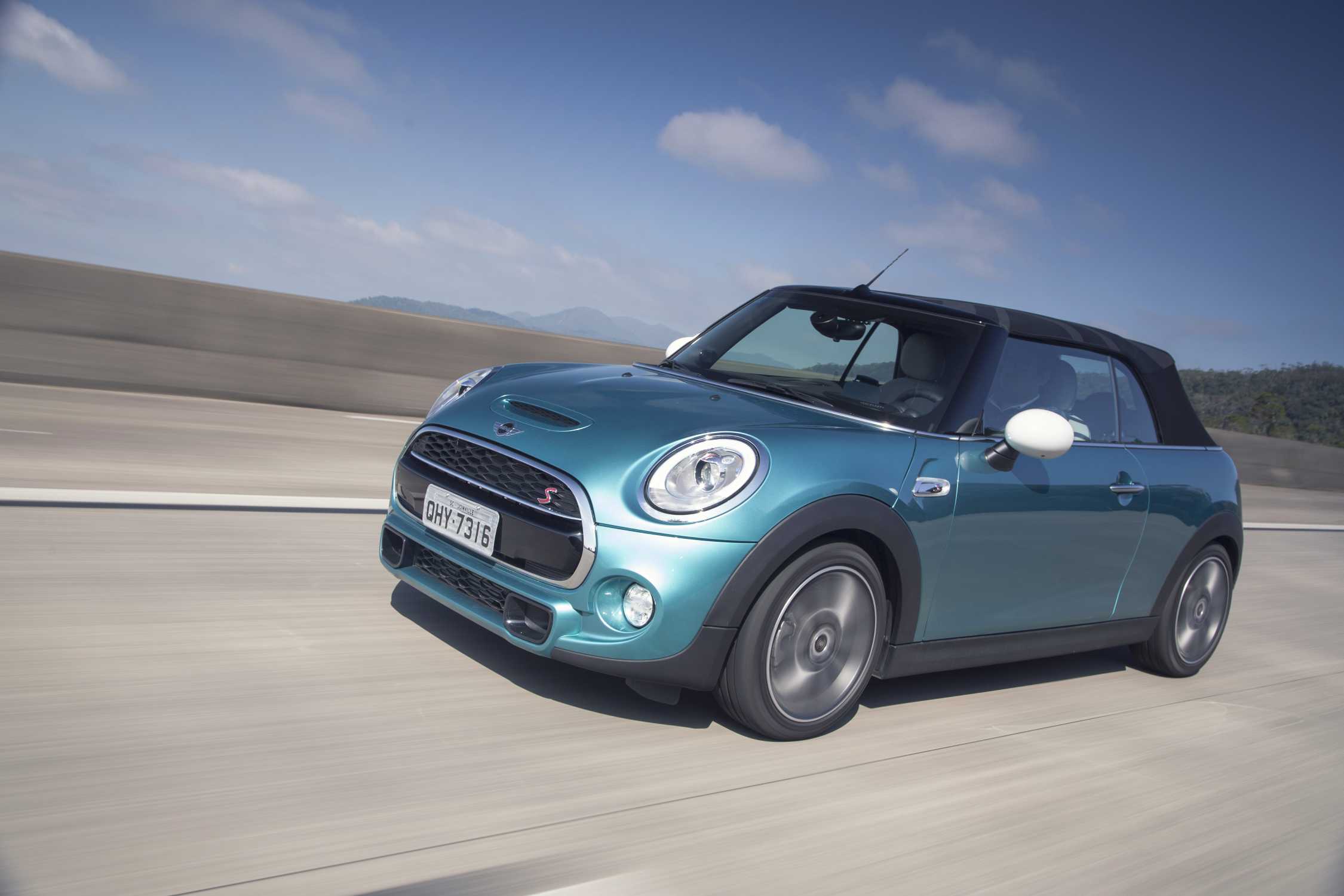 New MINI Cabrio. (08/2016)