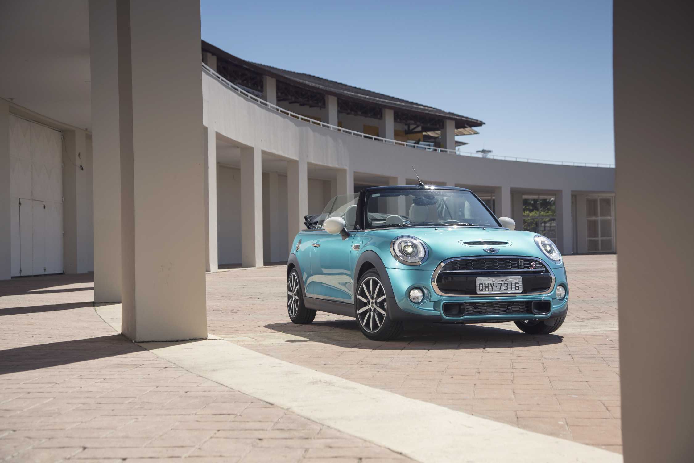 New MINI Cabrio. (08/2016)