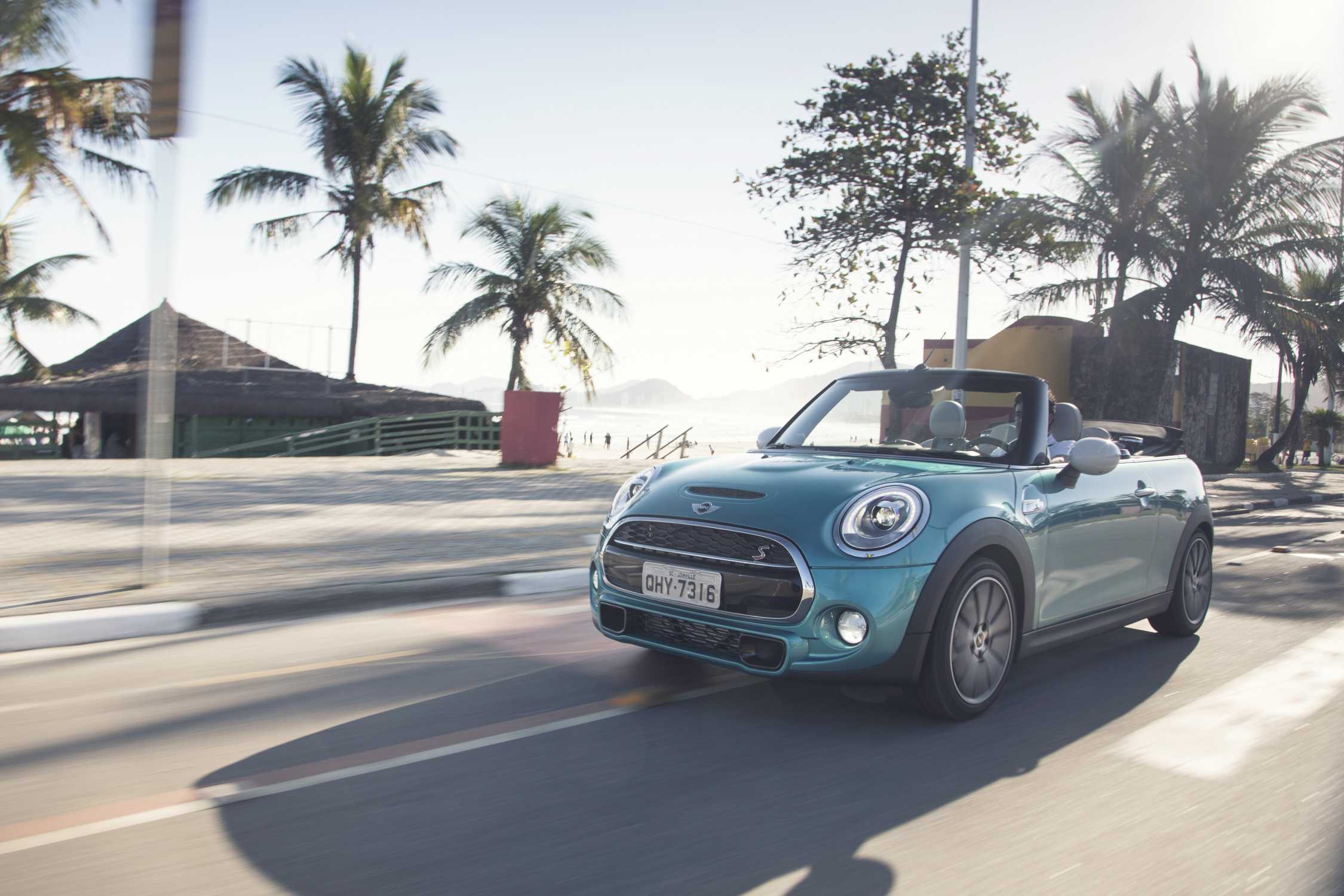 New MINI Cabrio. (08/2016)