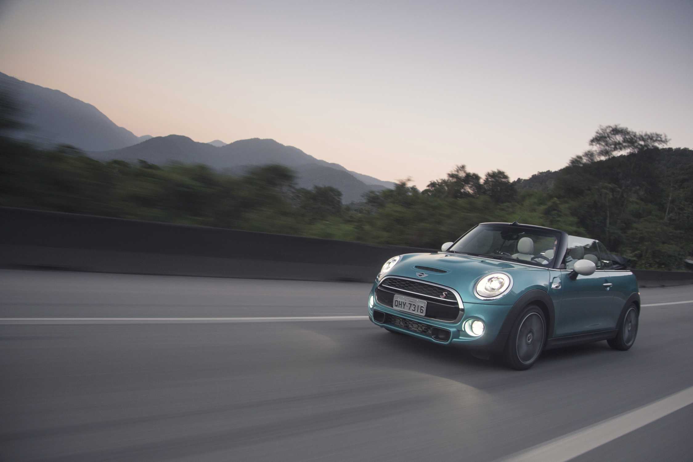 New MINI Cabrio. (08/2016)