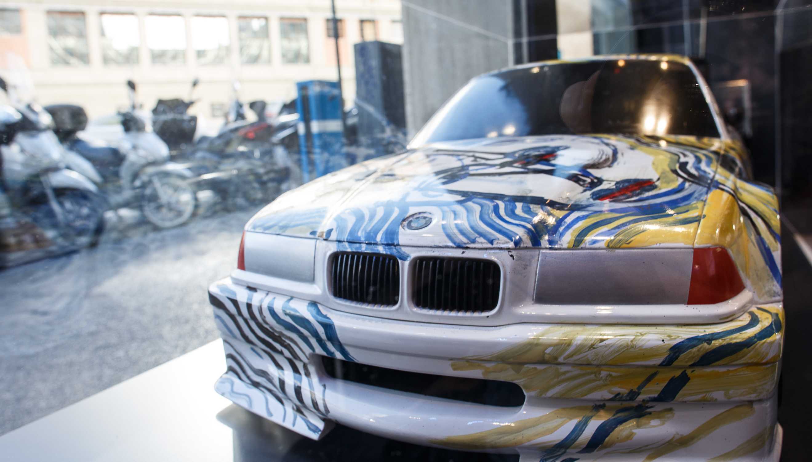 La "maquette" della BMW Art Car di Sandro Chia in esposizione in BMW ...