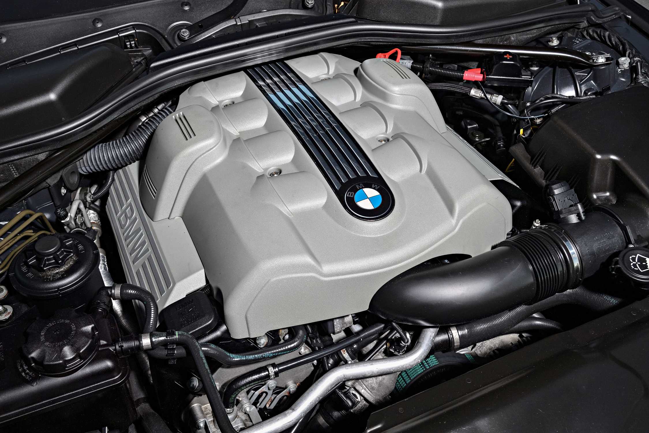 BMW 5 Series - E60. (11/2016)