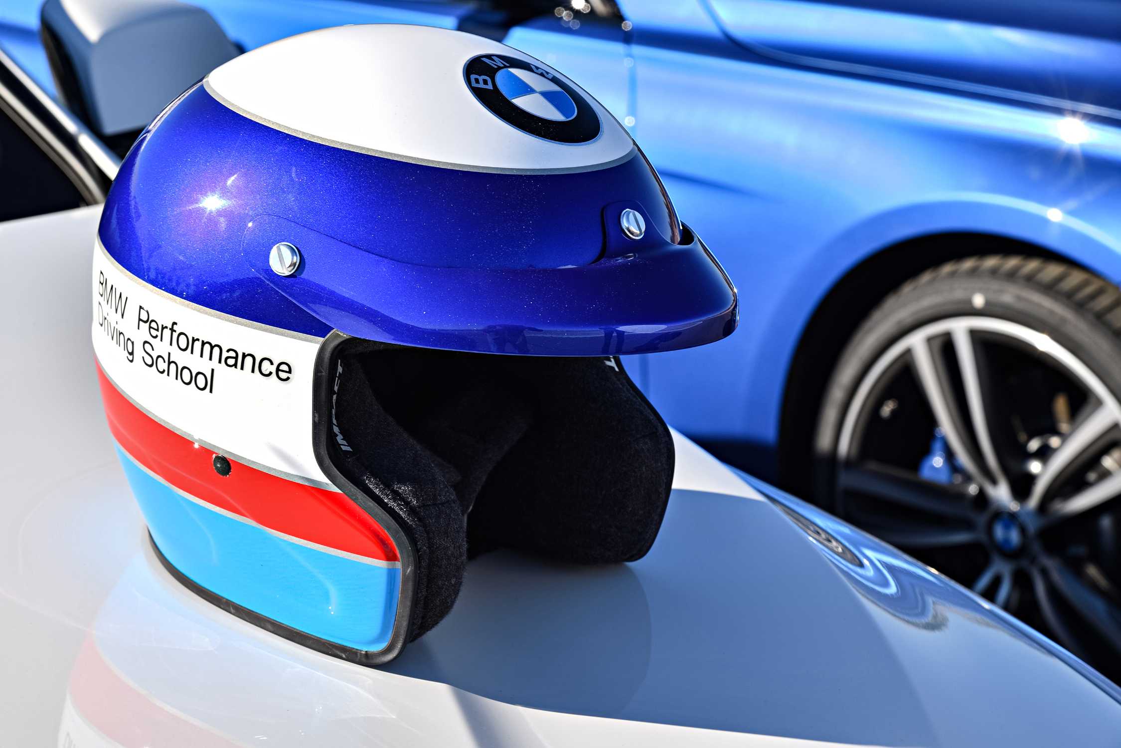 BMW Performance Center West (01/2017).