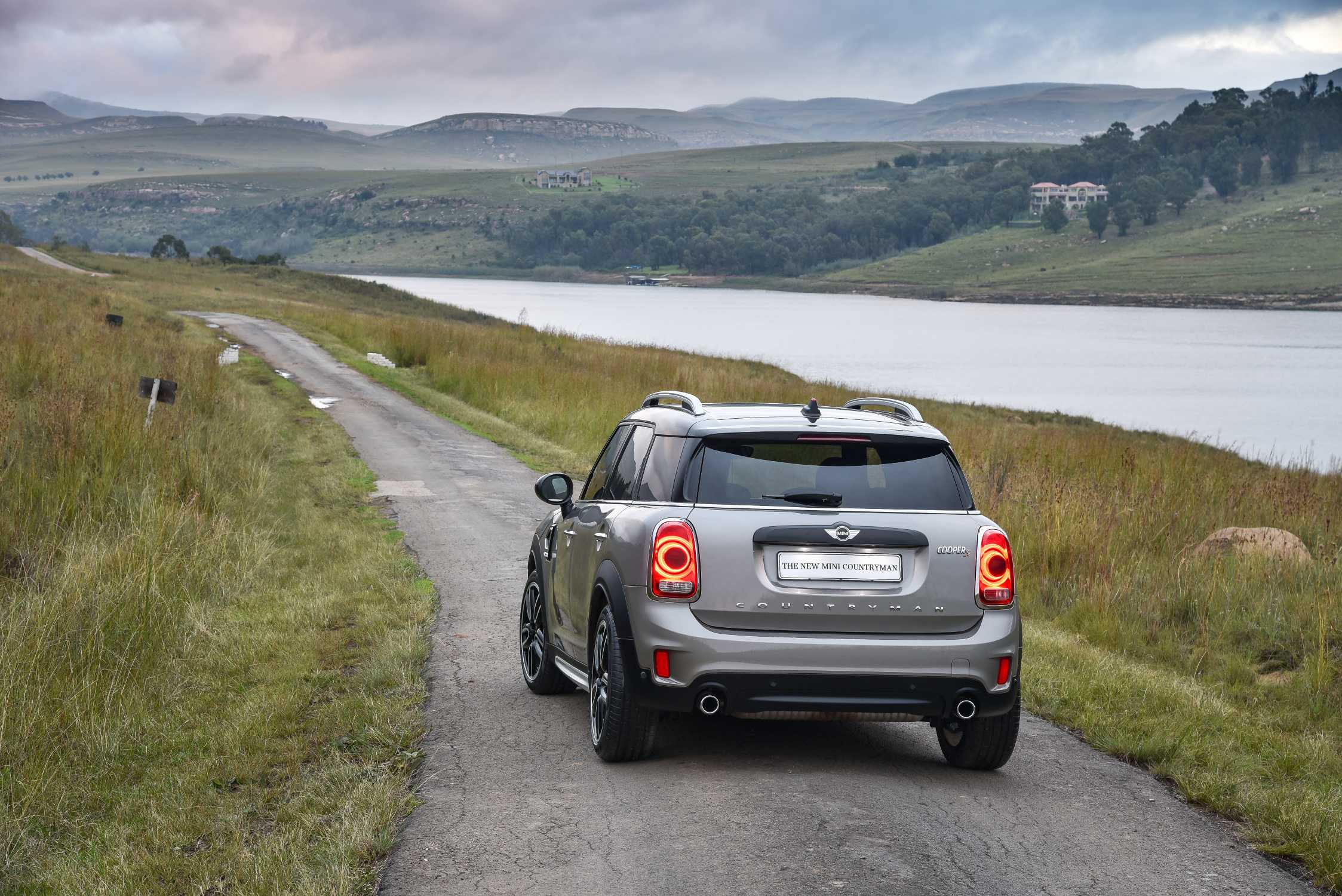 The new MINI Countryman now available. (03/2017)
