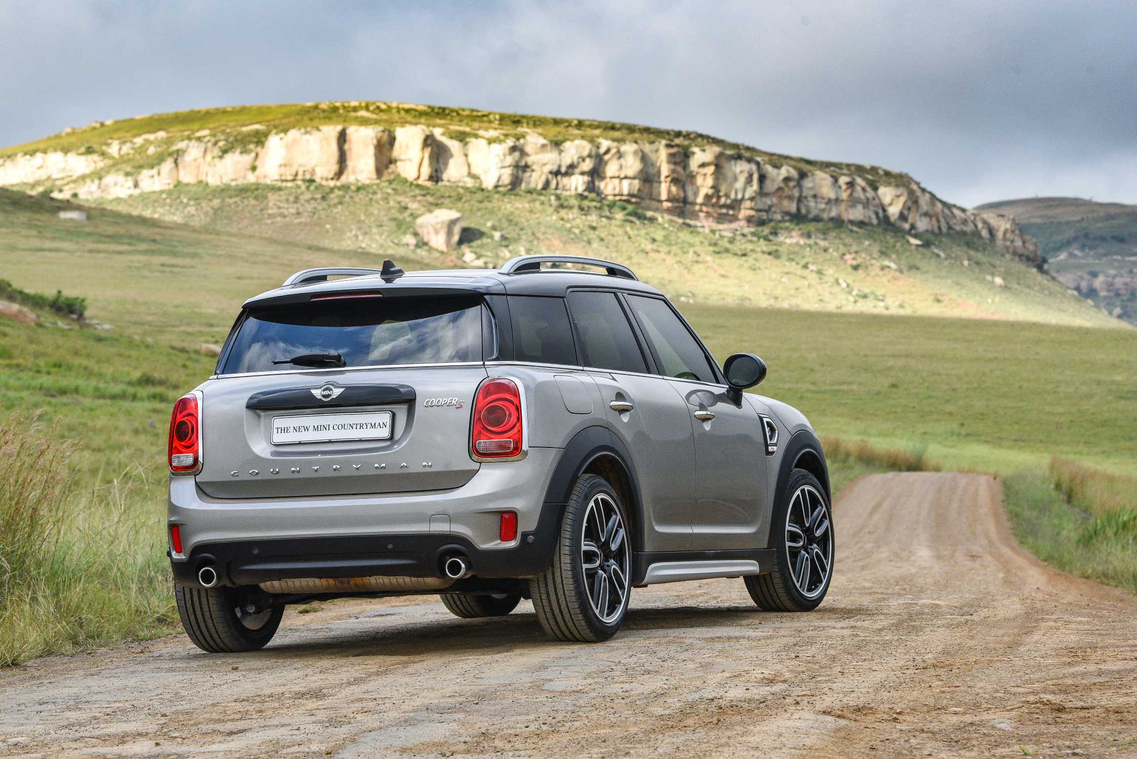 The new MINI Countryman now available. (03/2017)