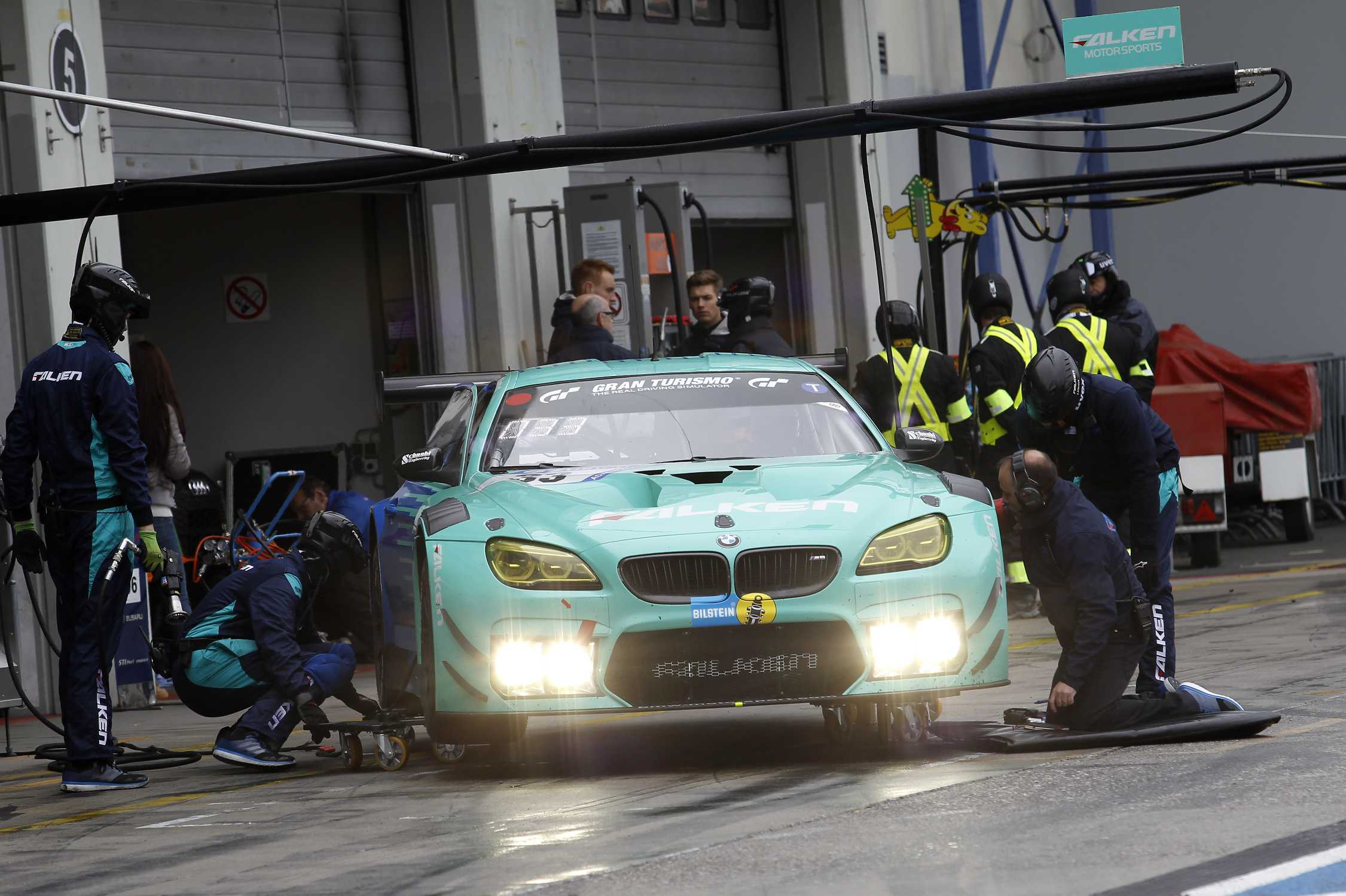 Nürburgring (DE) 22th April 2017. 24h Qualifying race, #33 Peter ...