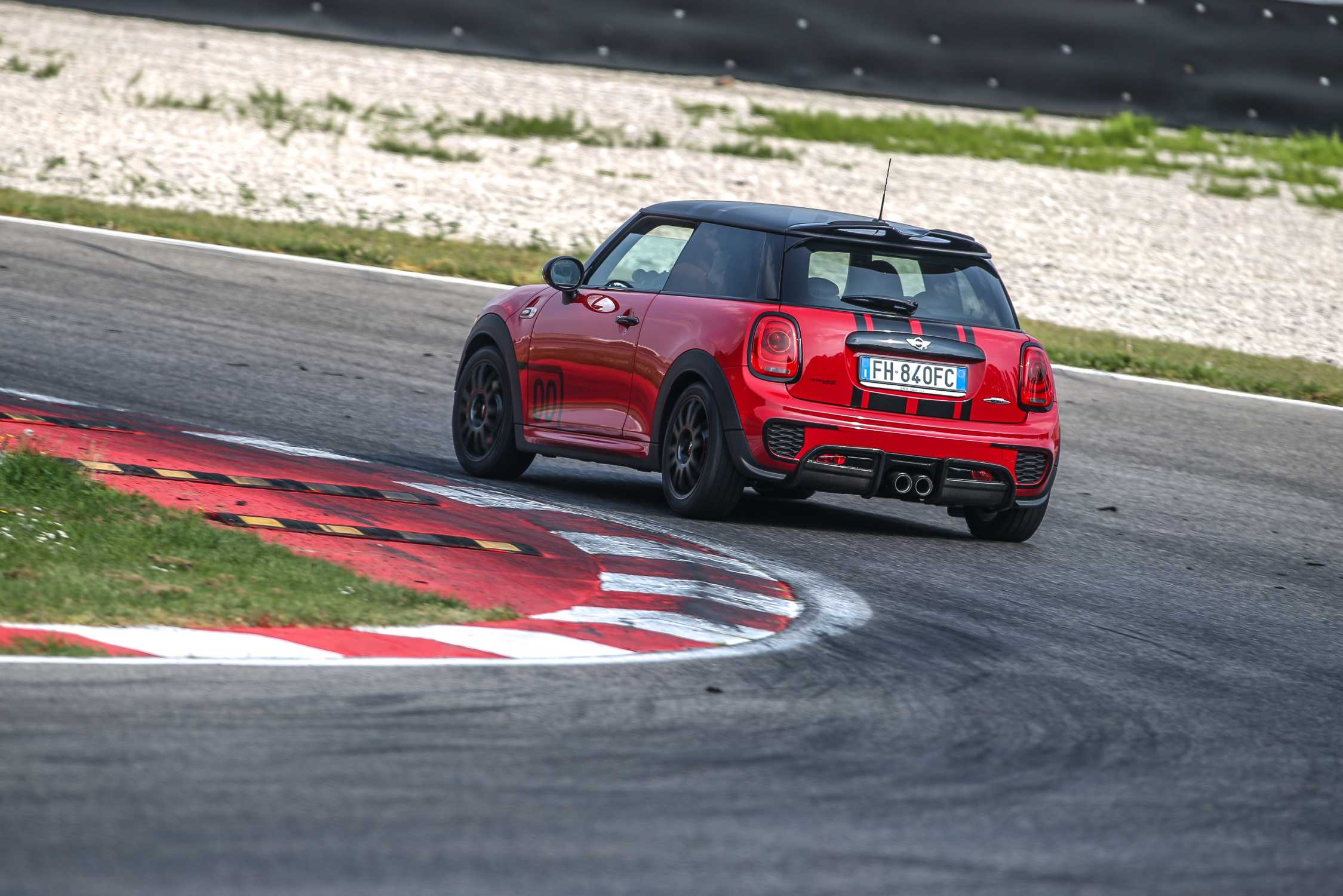 MINI Challenge 2017. MINI John Cooper Works Petrolhead Edition. (04/2017)