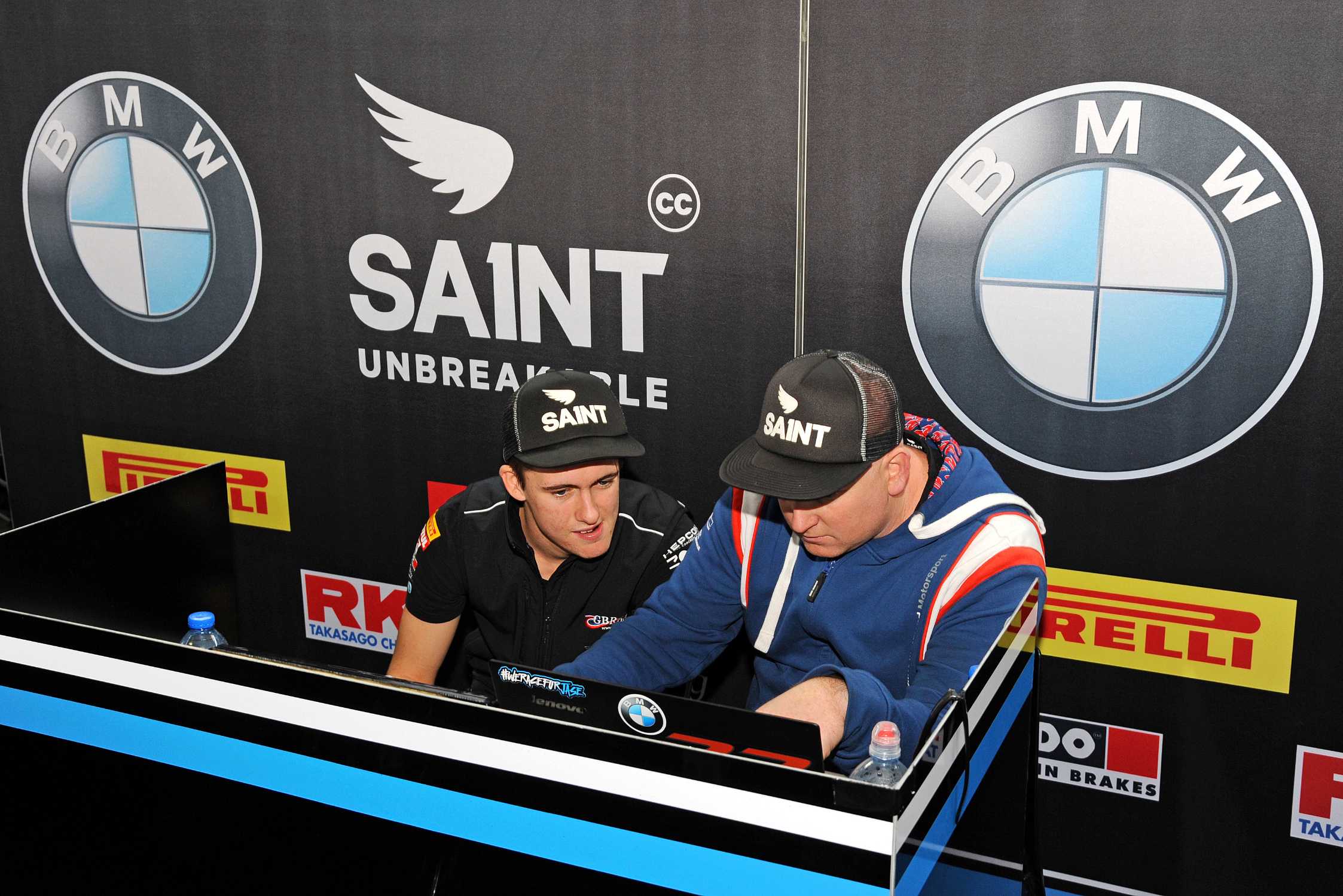 Winton (AUS) Australian Superbike Championship 30th April 2017. Team ...