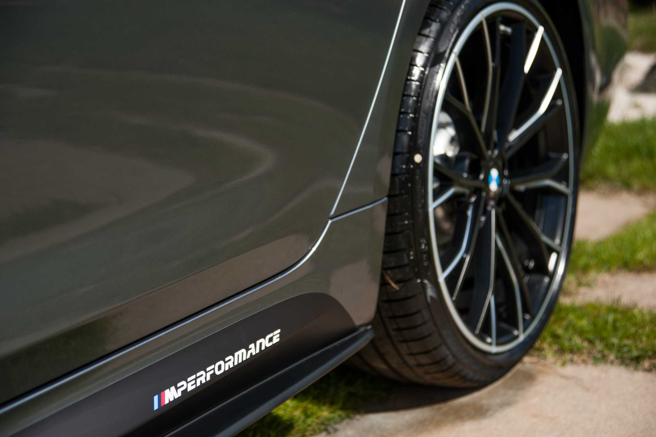 The new BMW 5 Series M Performance (05/2017)