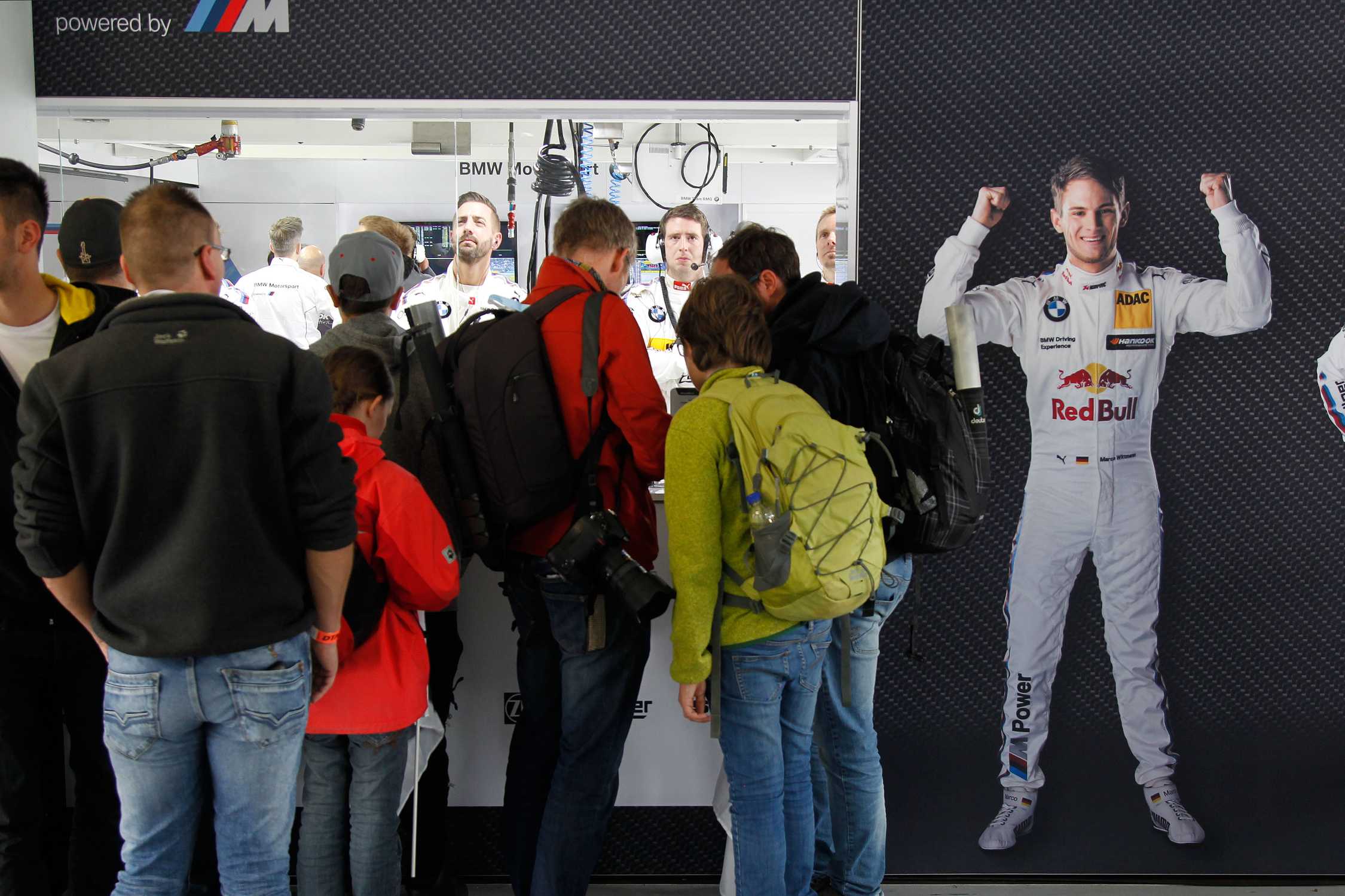Hockenheim (GER) 06th May 2017. BMW Motorsport, Pit View Area BMW Team RMG.