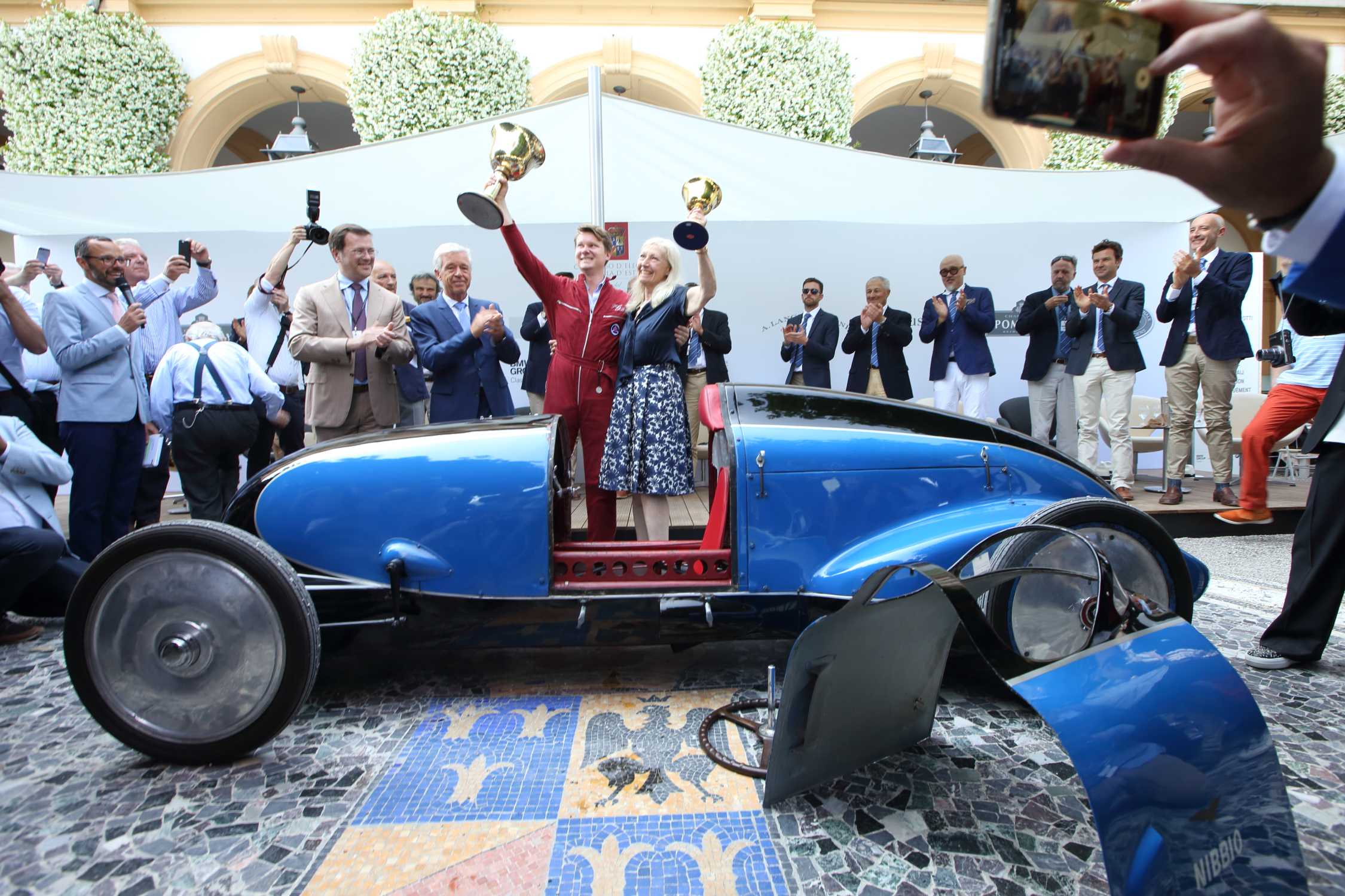 28/05/2017 - Federico Göttsche Bebert festeggia insieme alla madre la ...