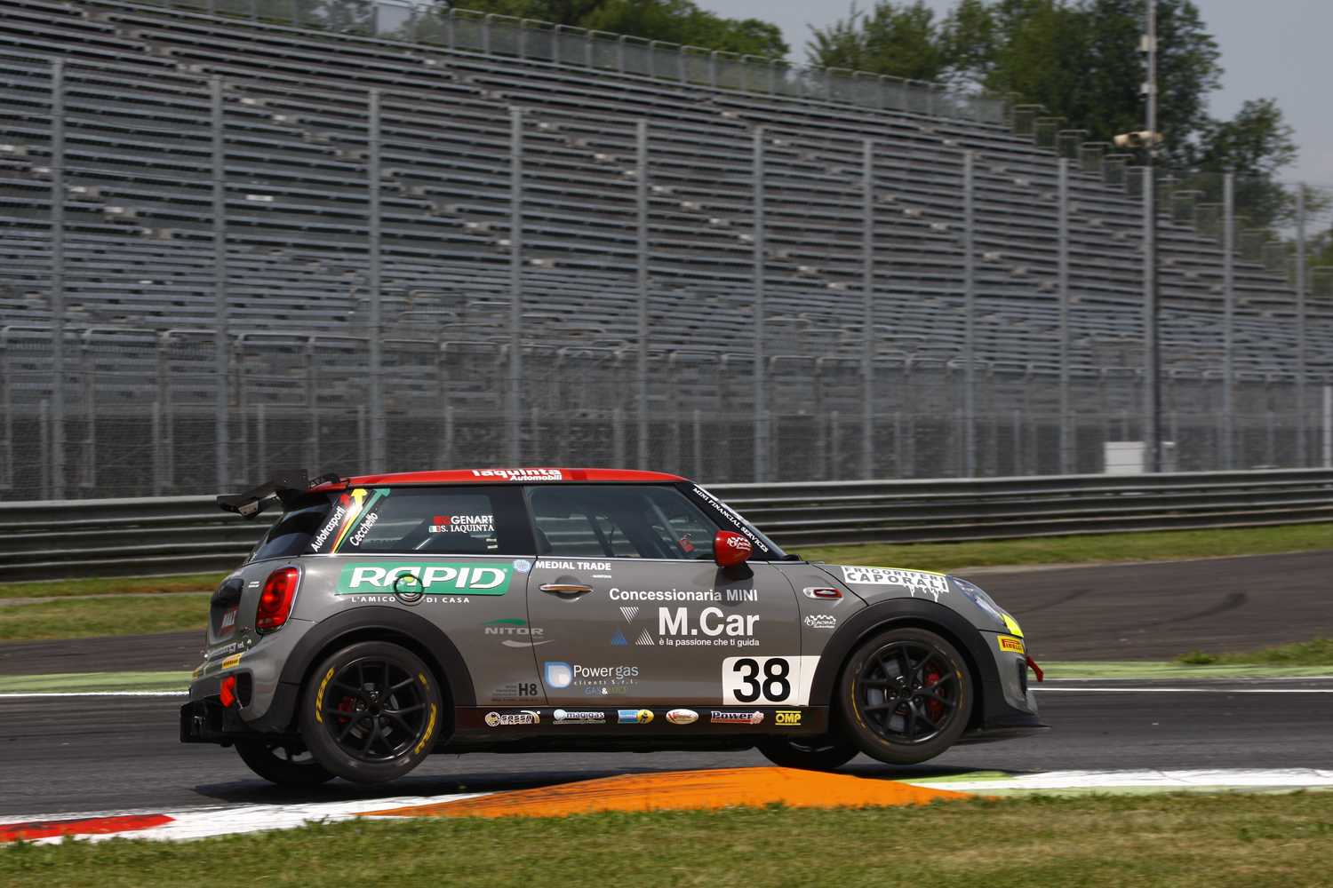 16/06/2017 MINI Challenge 2017 - MONZA - Prove Libere - N. 38 Simone ...