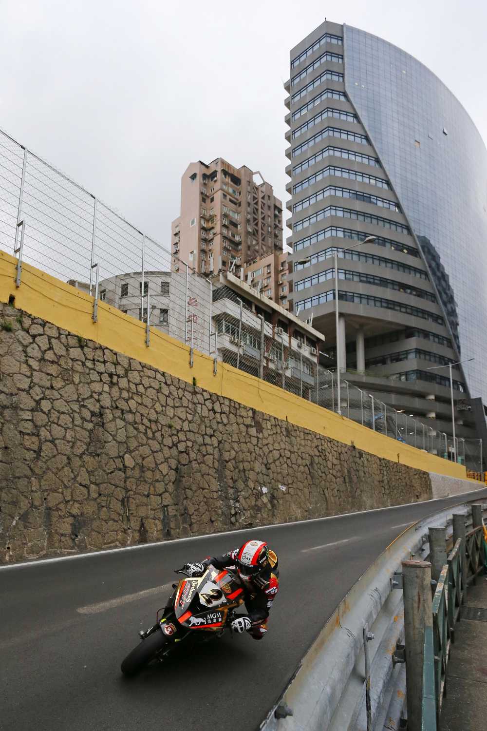 Macau (RC) - Macau Motorcycle Grand Prix - 18th November 2017. Team BMW ...