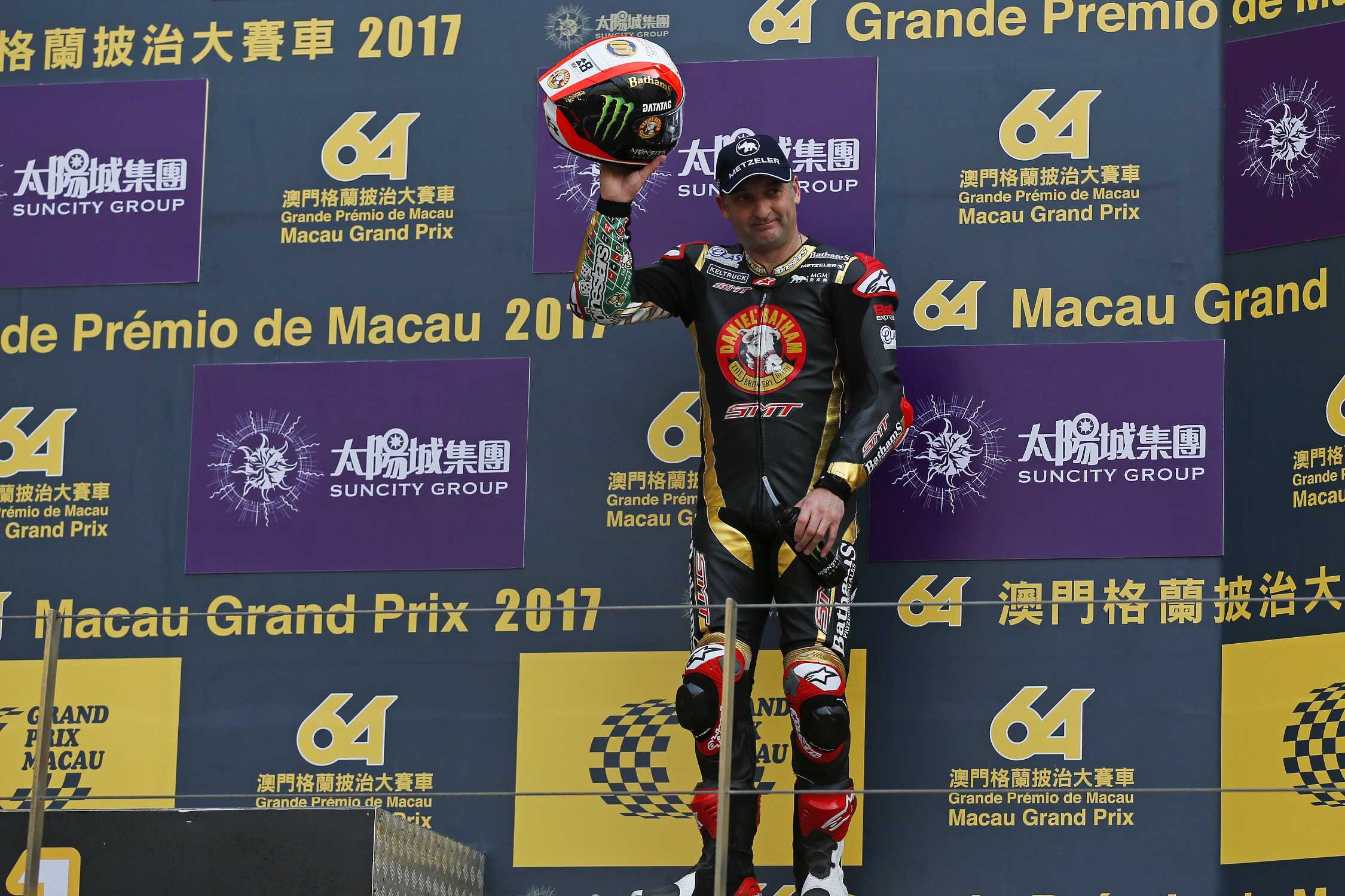 Macau (RC) - Macau Motorcycle Grand Prix - 18th November 2017. Team BMW ...