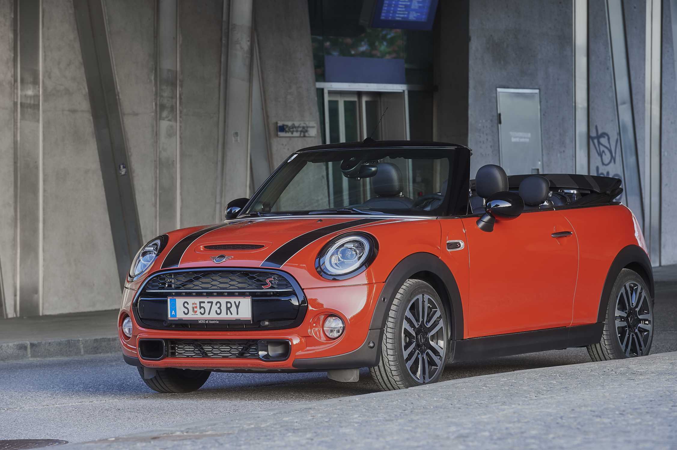 Das neue MINI Cabrio im urbanen Umfeld (05/2018)