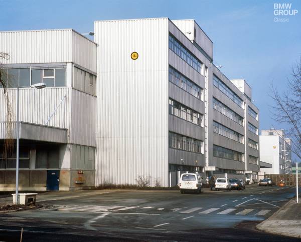 POWER TO THE CITY. THE BMW MOTORCYCLE PLANT IN BERLIN.