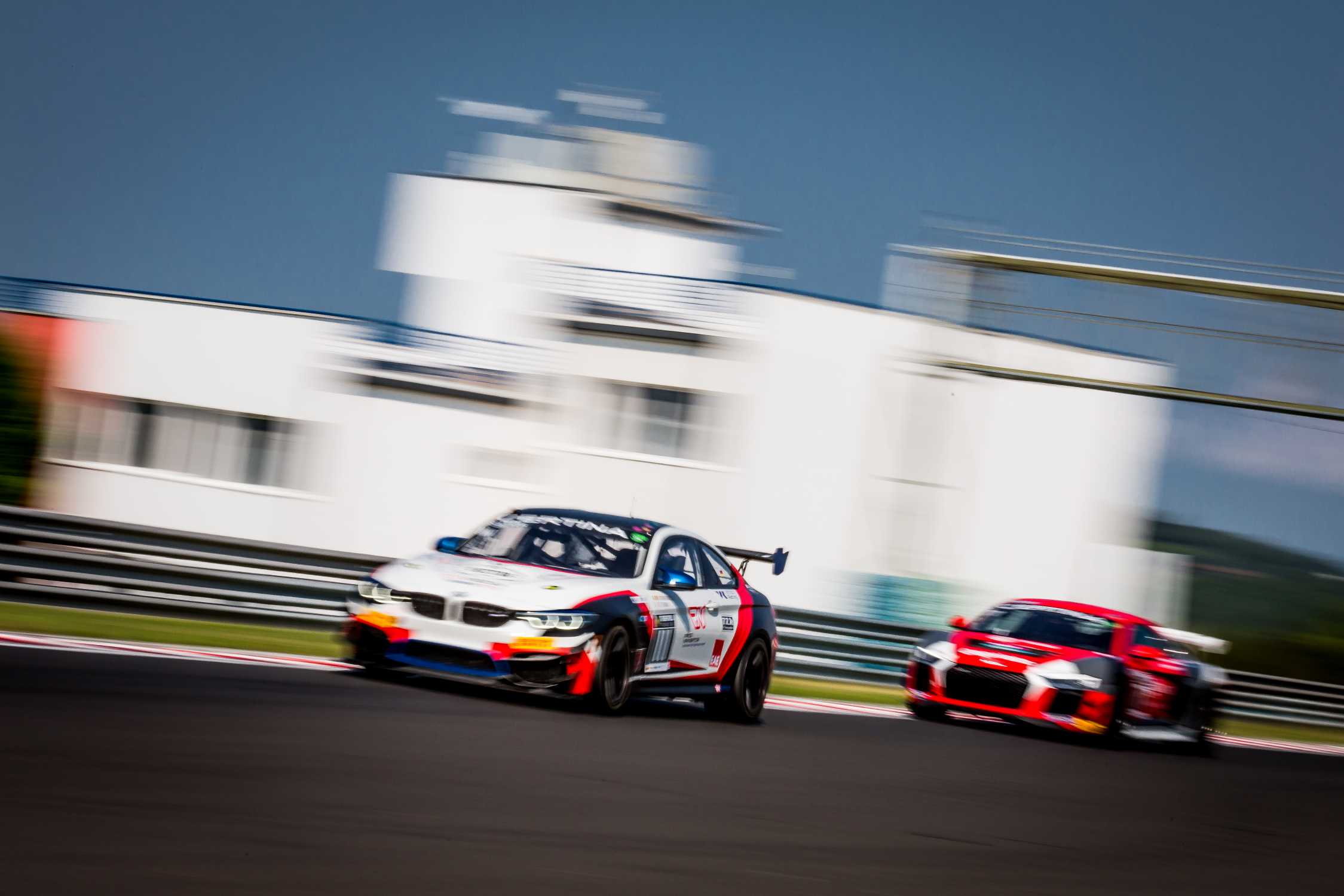 Romanian Razvan Umbrărescu, two podium places with BMW M4 GT4 at ...