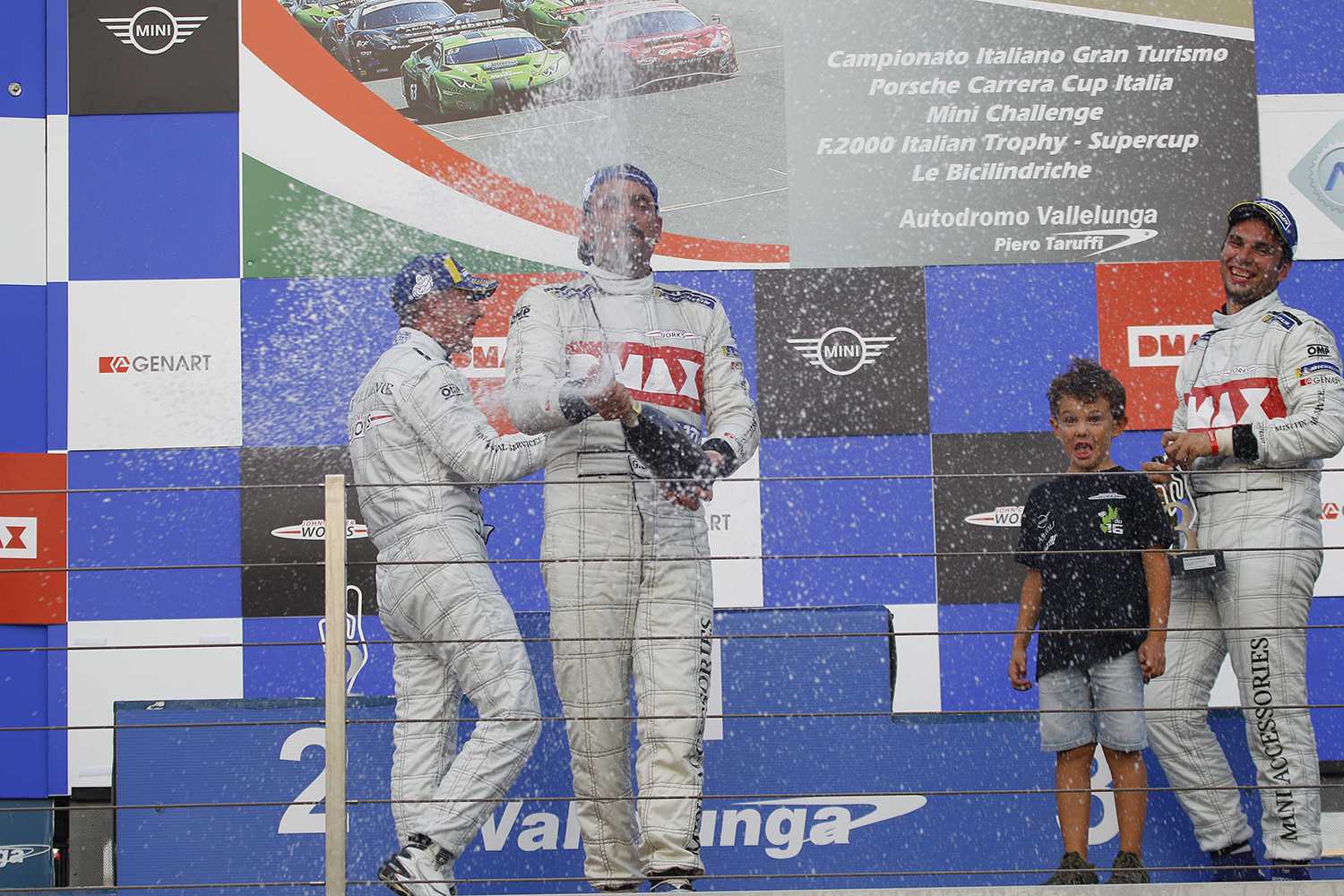 MINI Challenge Vallelunga Race 1