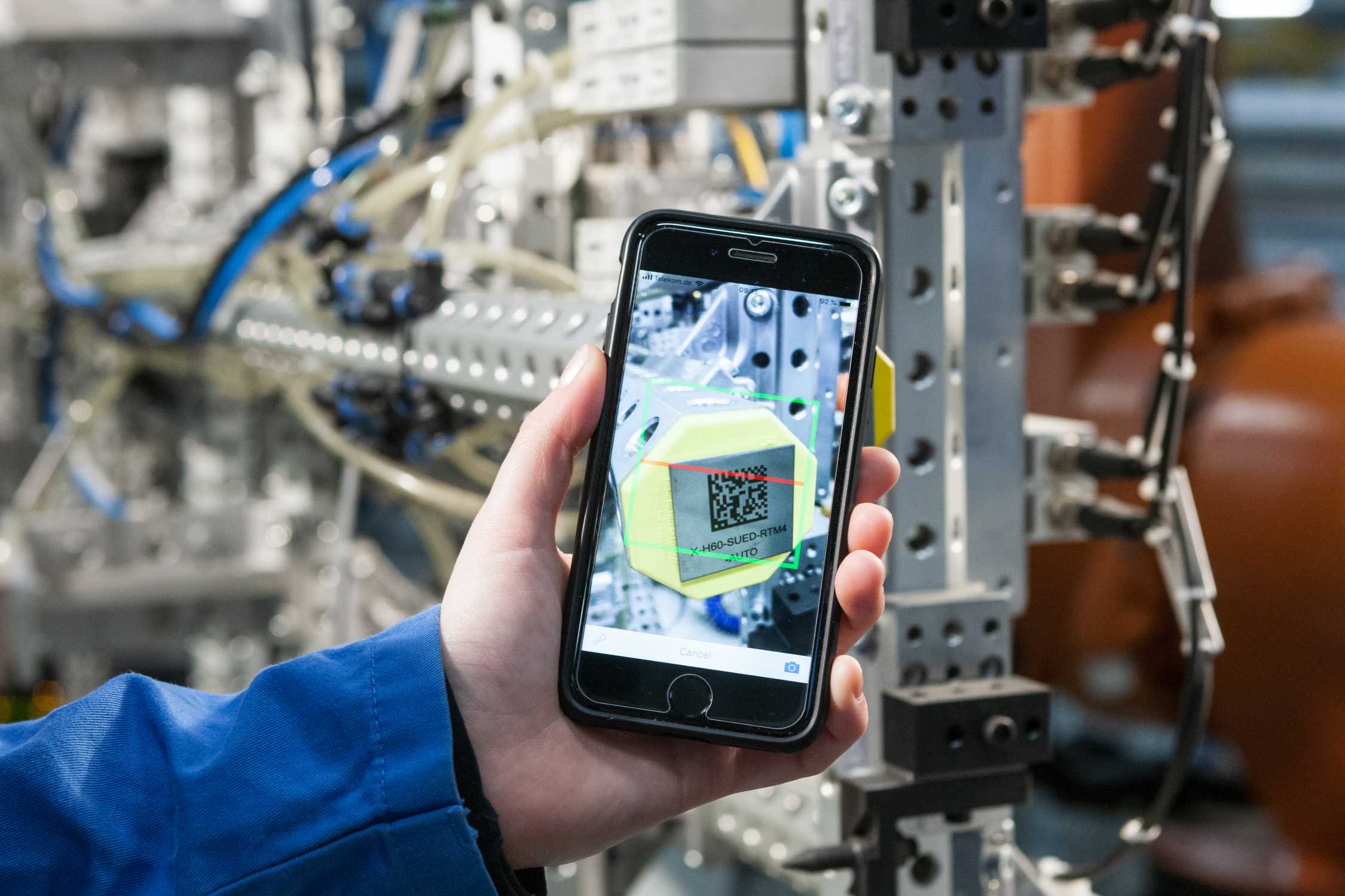 Die Instandhaltung wird digitalisiert: Mittels QR-Code hat der ...