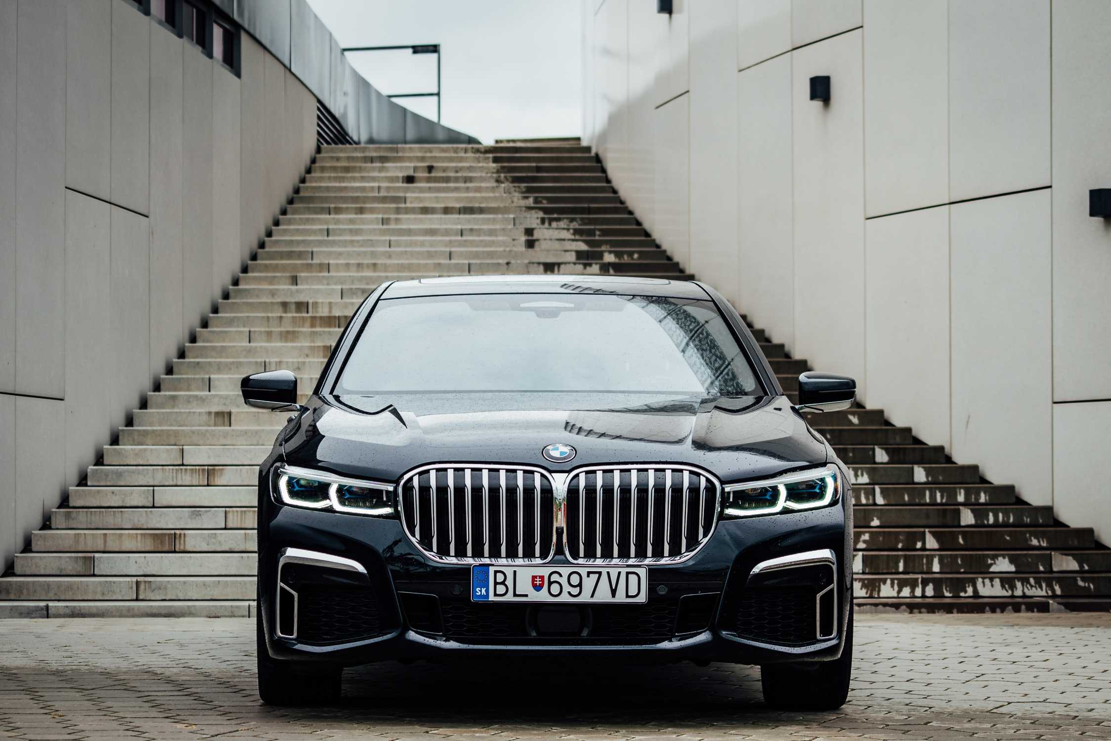 The X7 & The 7er Grand Media Tour 2019. (06/2019)