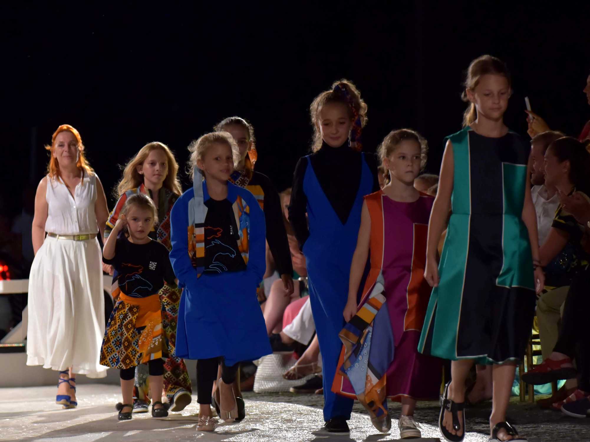 Katti Zoób and NUBU Fashion show with MINI