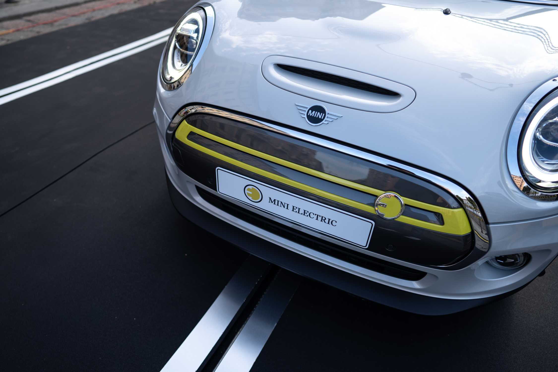 MINI Electric Ambient (09/2019)