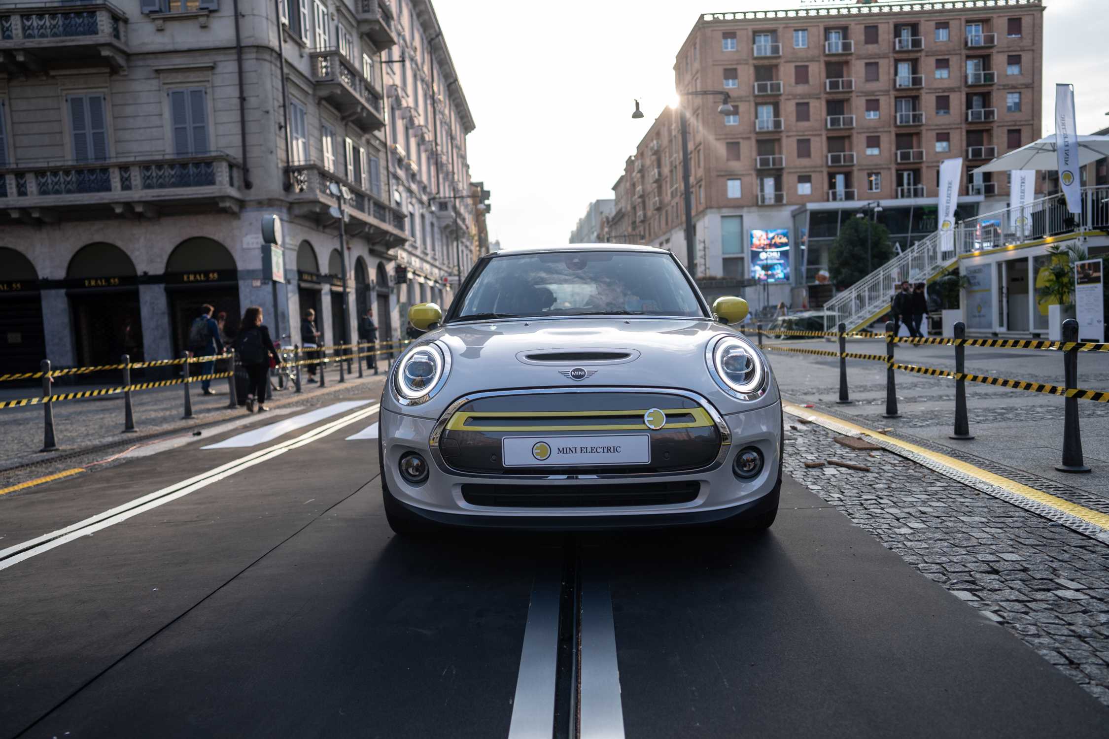 MINI Electric Ambient (09/2019)