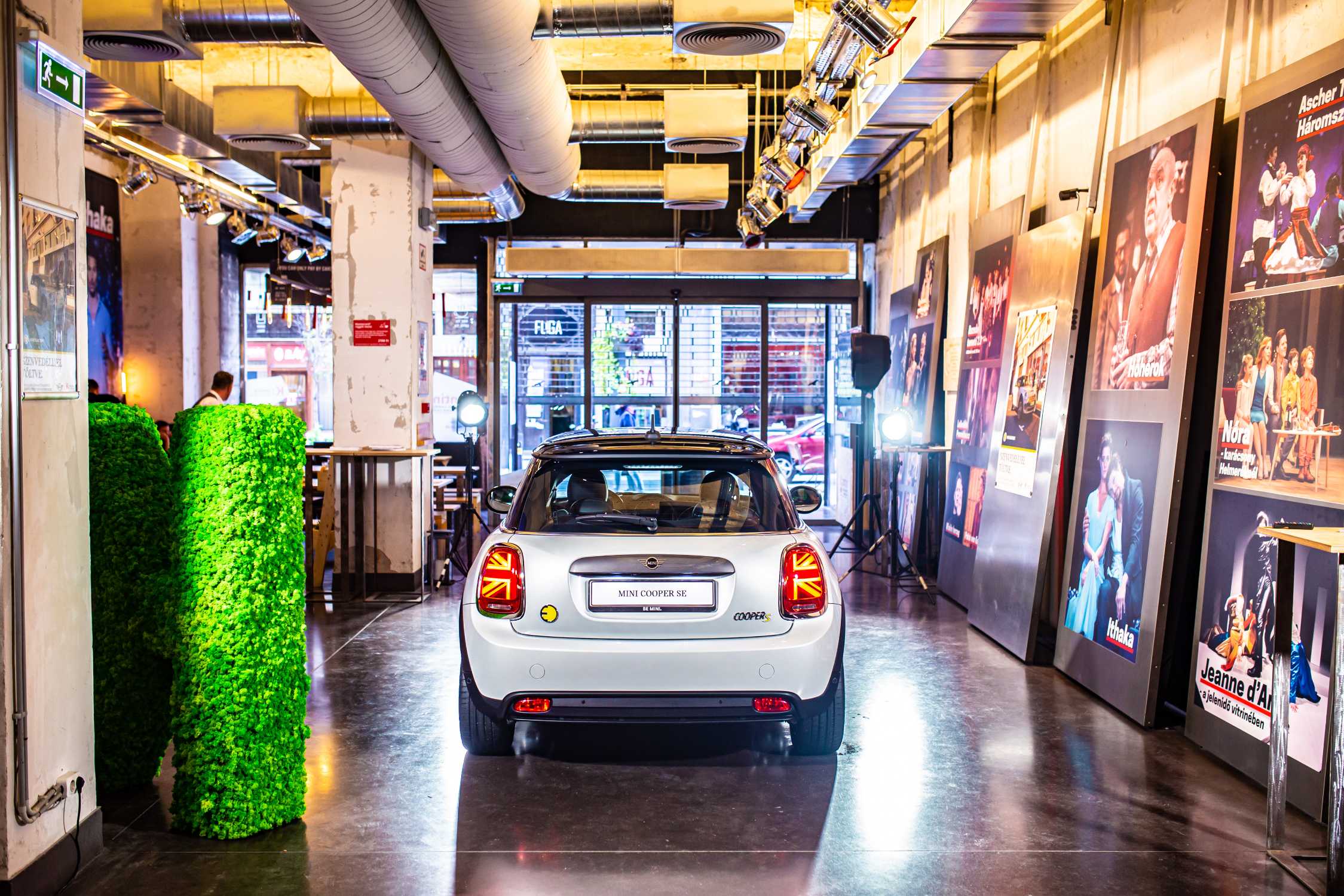 MINI Cooper SE in Budapest. (11/2019)