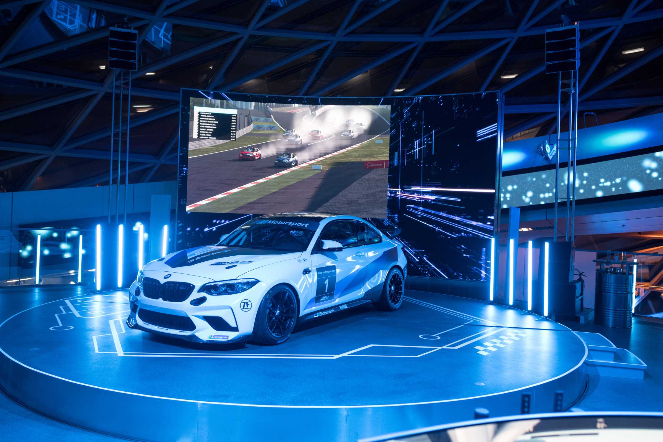 Munich (GER), 5th December 2019. BMW SIM LIVE, Sim-Racing, Simulator ...
