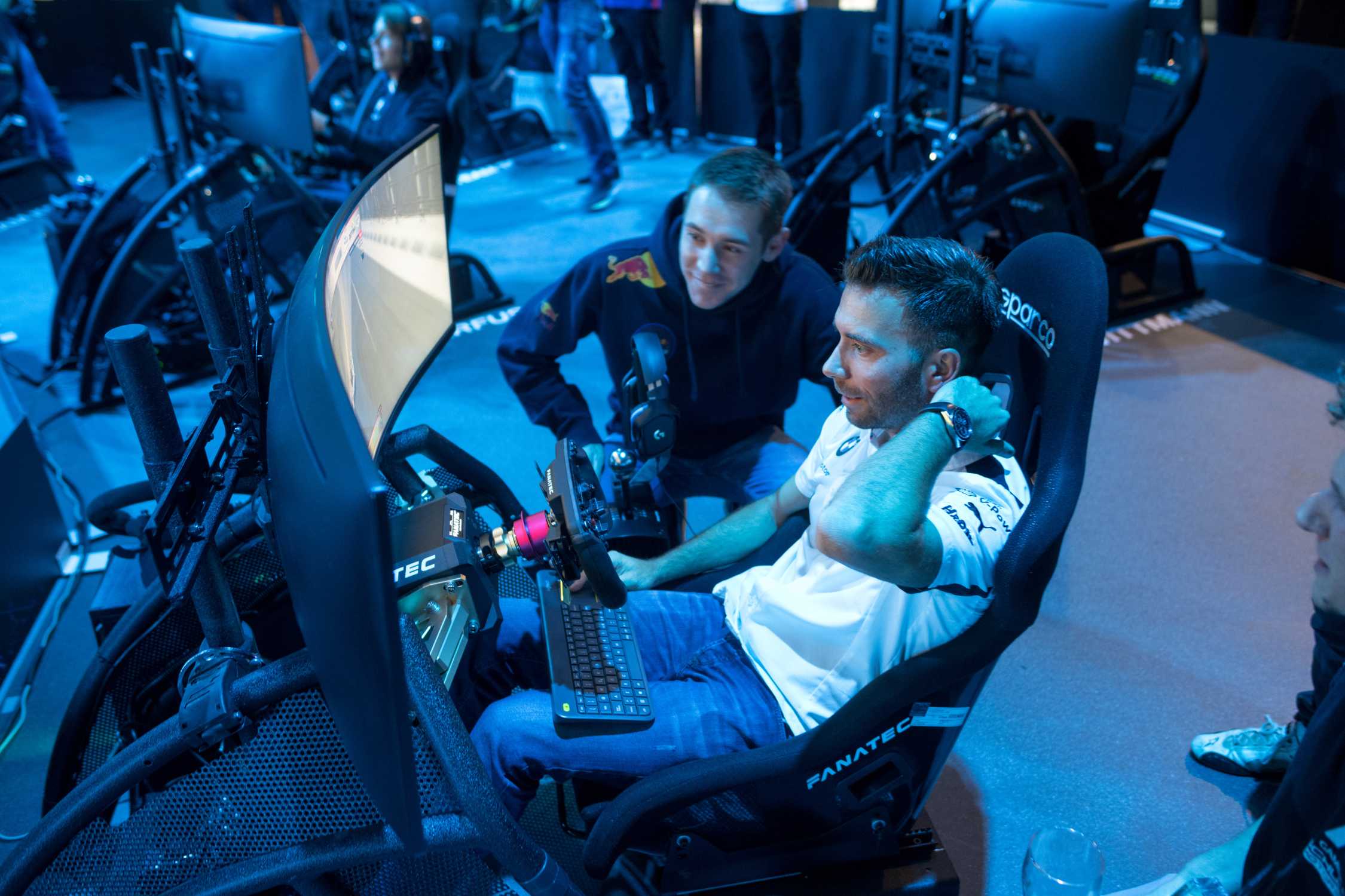 Munich (GER), 5th December 2019. BMW SIM LIVE, Sim-Racing, Simulator ...