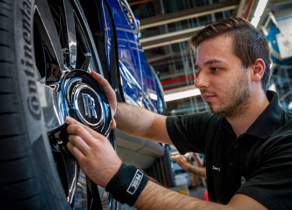 ROLLS-ROYCE APPRENTICESHIP PROGRAMME 2020: APPRENTICE PROFILES