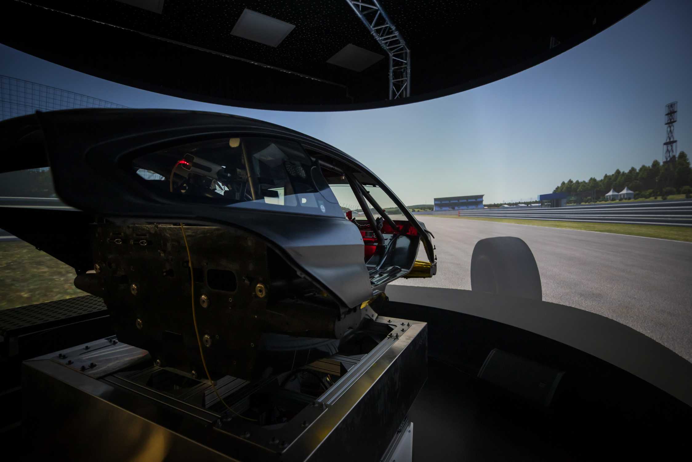 Bob-Weltmeister Johannes Lochner und Francesco Friedrich im BMW ...